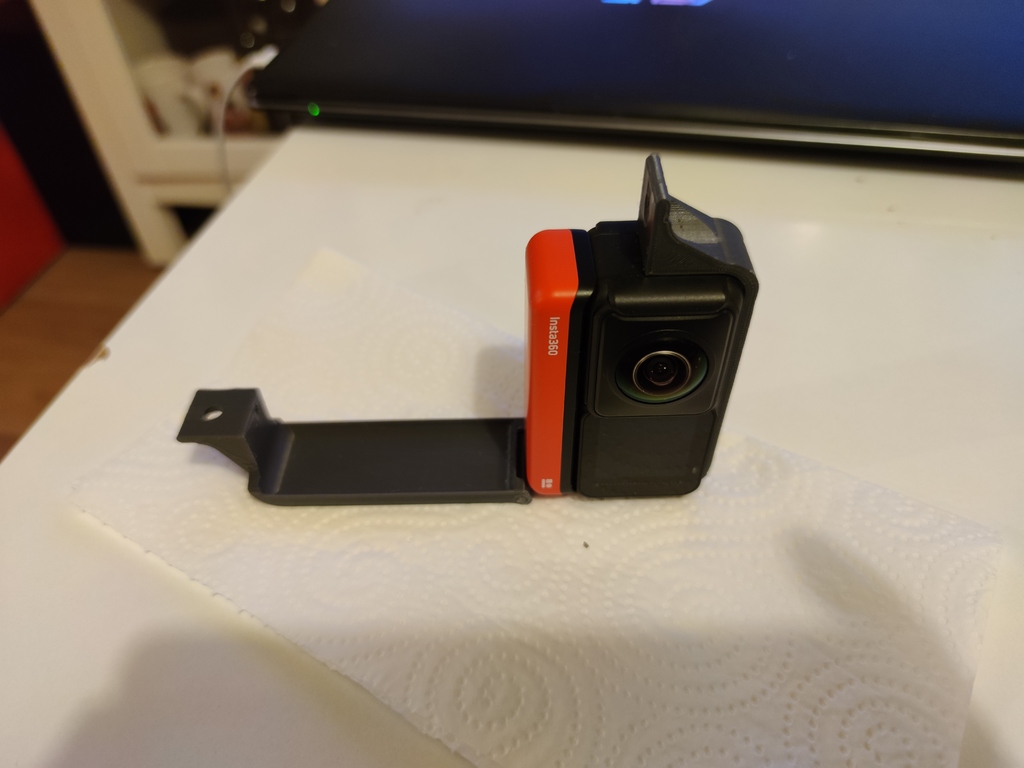 Insta 360 one R 3D printed VERTICAL CASE por Carlos | Descargar modelo ...