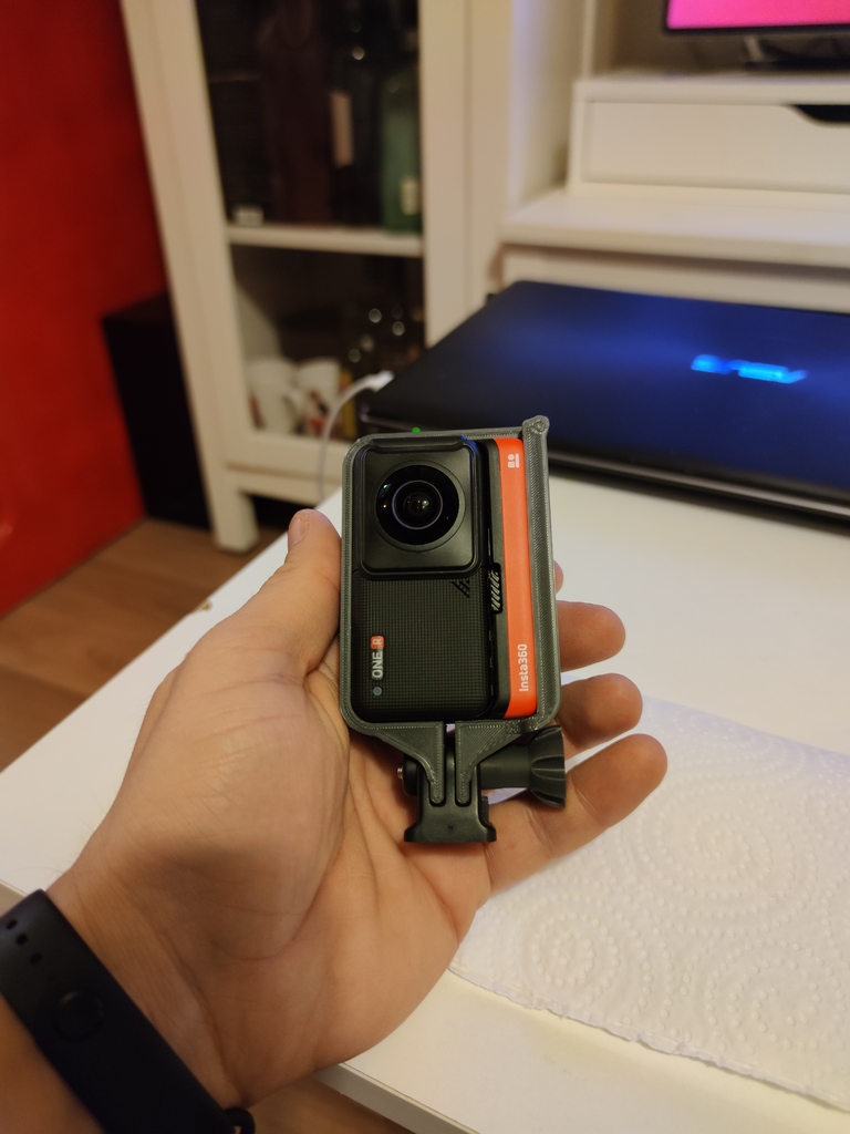 Insta 360 one R 3D printed VERTICAL CASE por Carlos | Descargar modelo ...