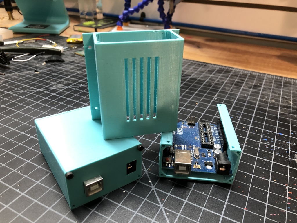 Custom PCB Enclosure by Joey Gennari | Download free STL model ...