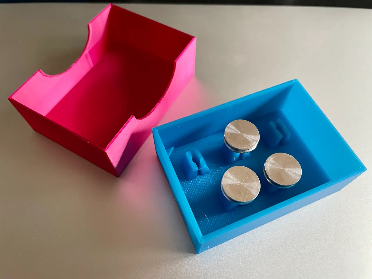 SEM stub holders (Electron Microscopy) by vsaggiomo | Download free STL ...