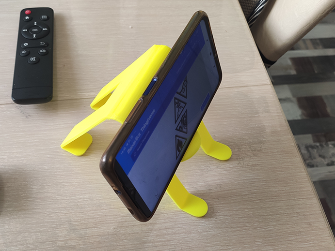 Phonestand Yoga by Leonid Babarinow | Download free STL model ...
