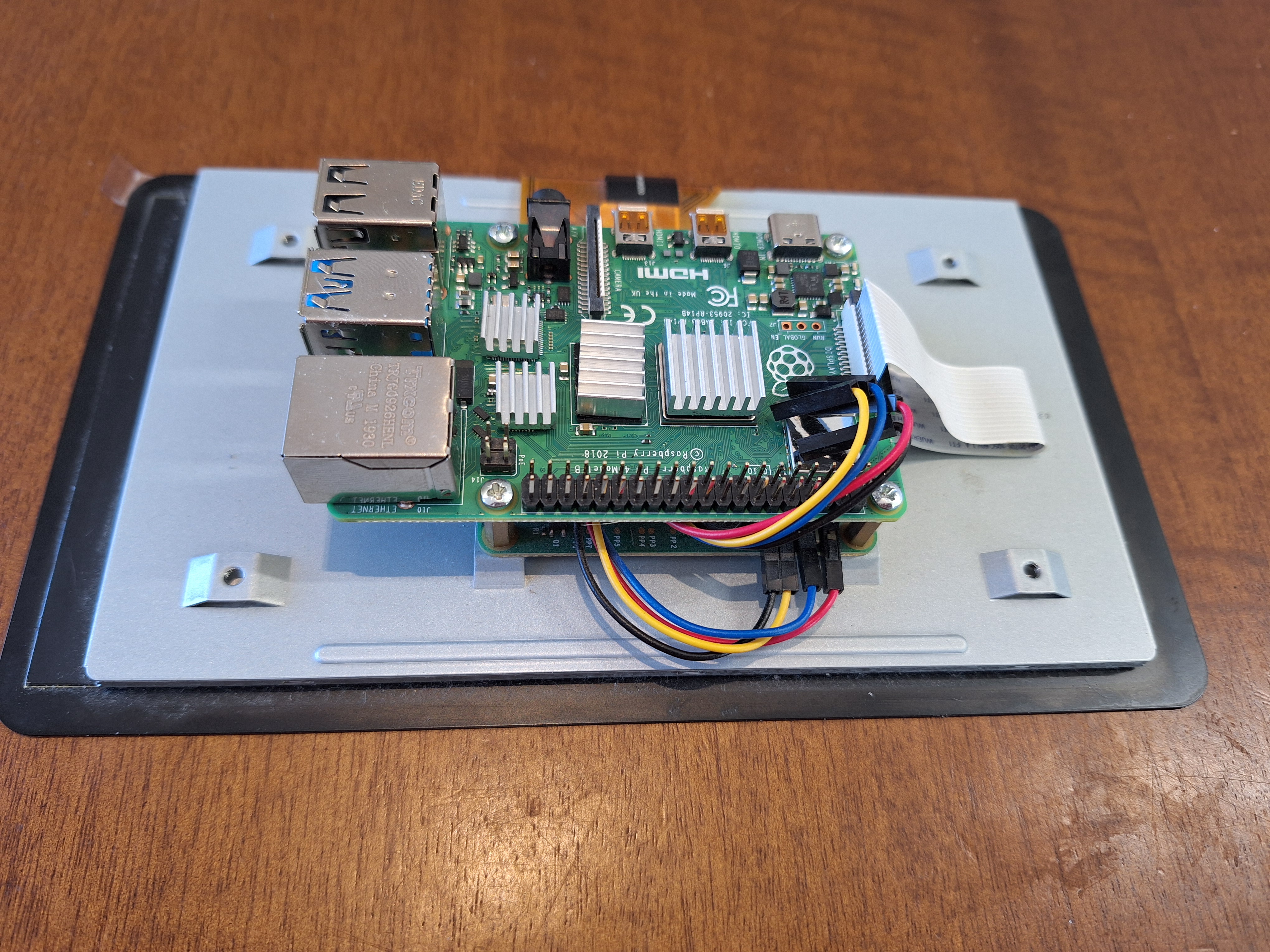 Raspberry Pi 4B and 7" TouchScreen Enclosure by Dubravko Penezic ...