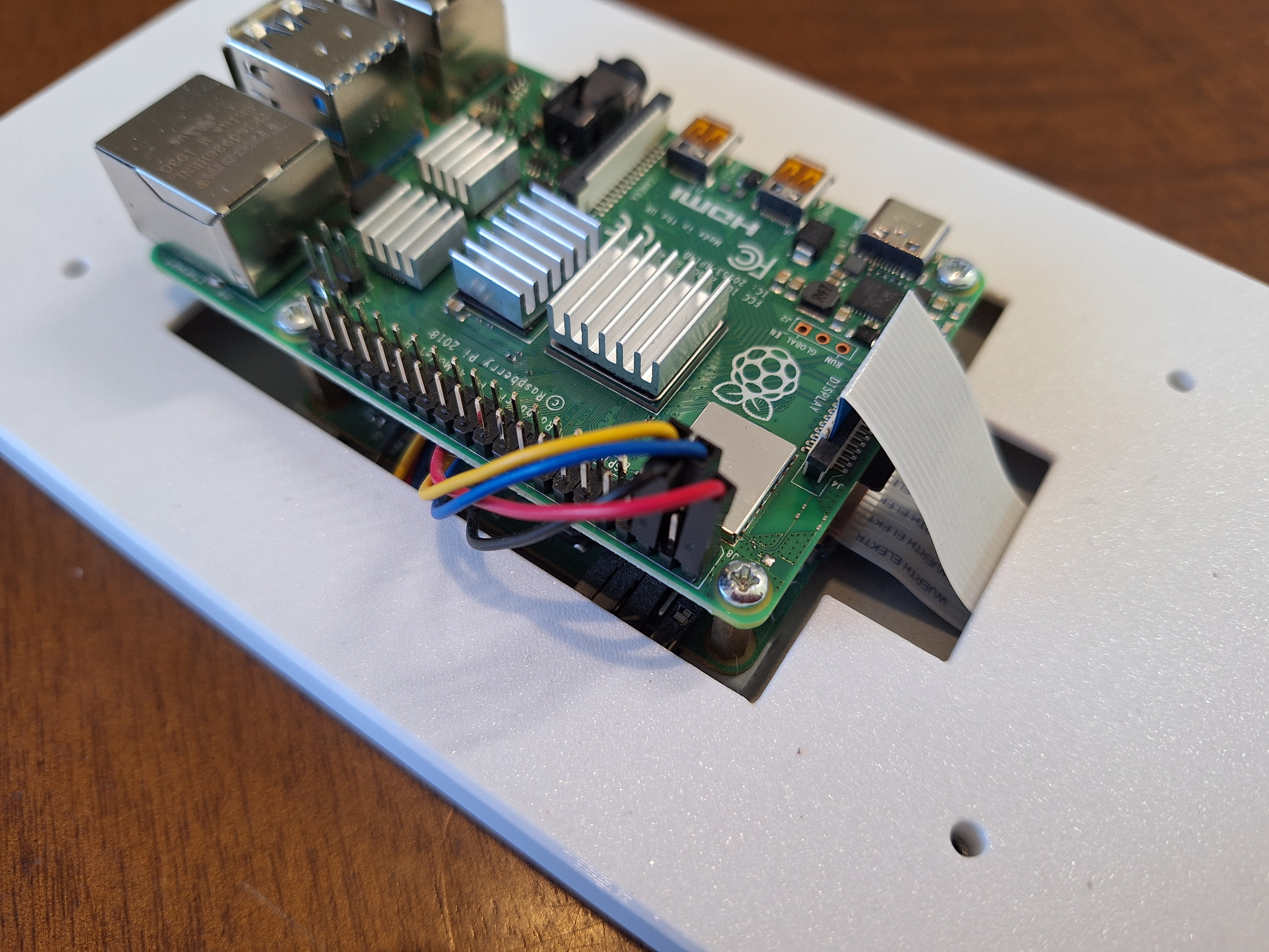 Raspberry Pi 4B and 7" TouchScreen Enclosure by Dubravko Penezic ...