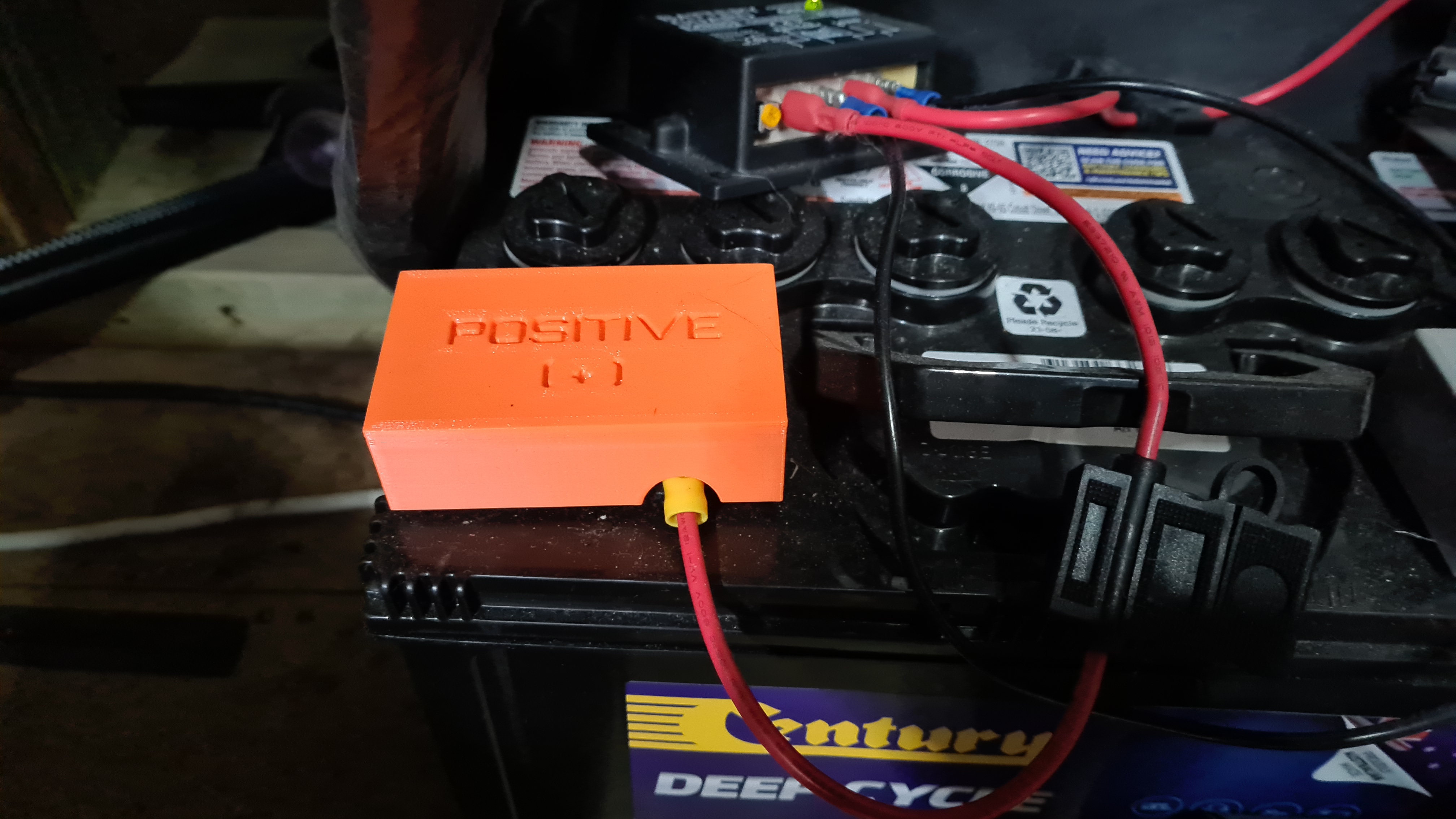 12V Battery Terminal Cover - POSITIVE by Dingo_aus | Download free STL ...