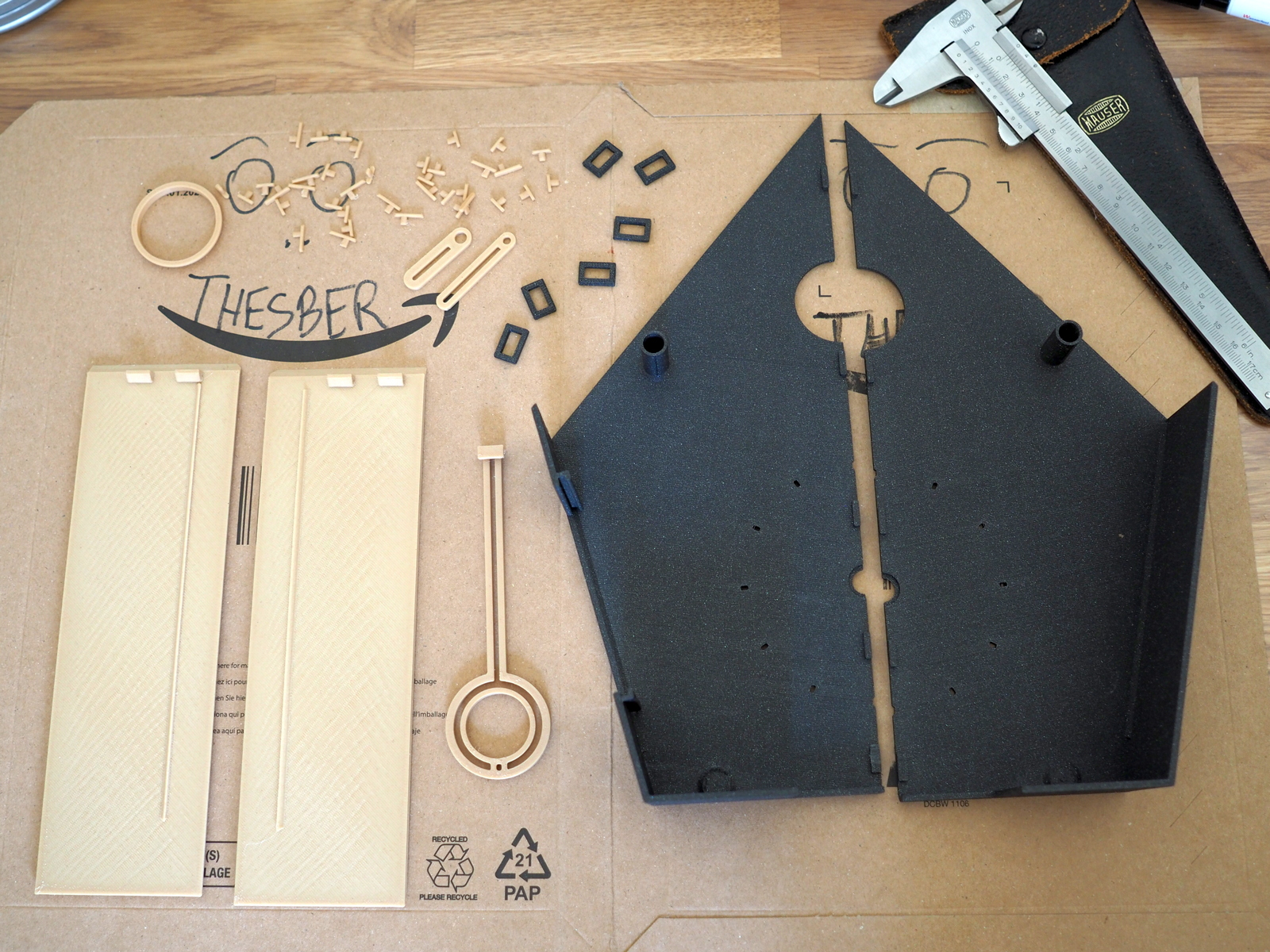 Modern cuckoo clock - mechanic sound - Cuconi by Toni by ThesBer ...