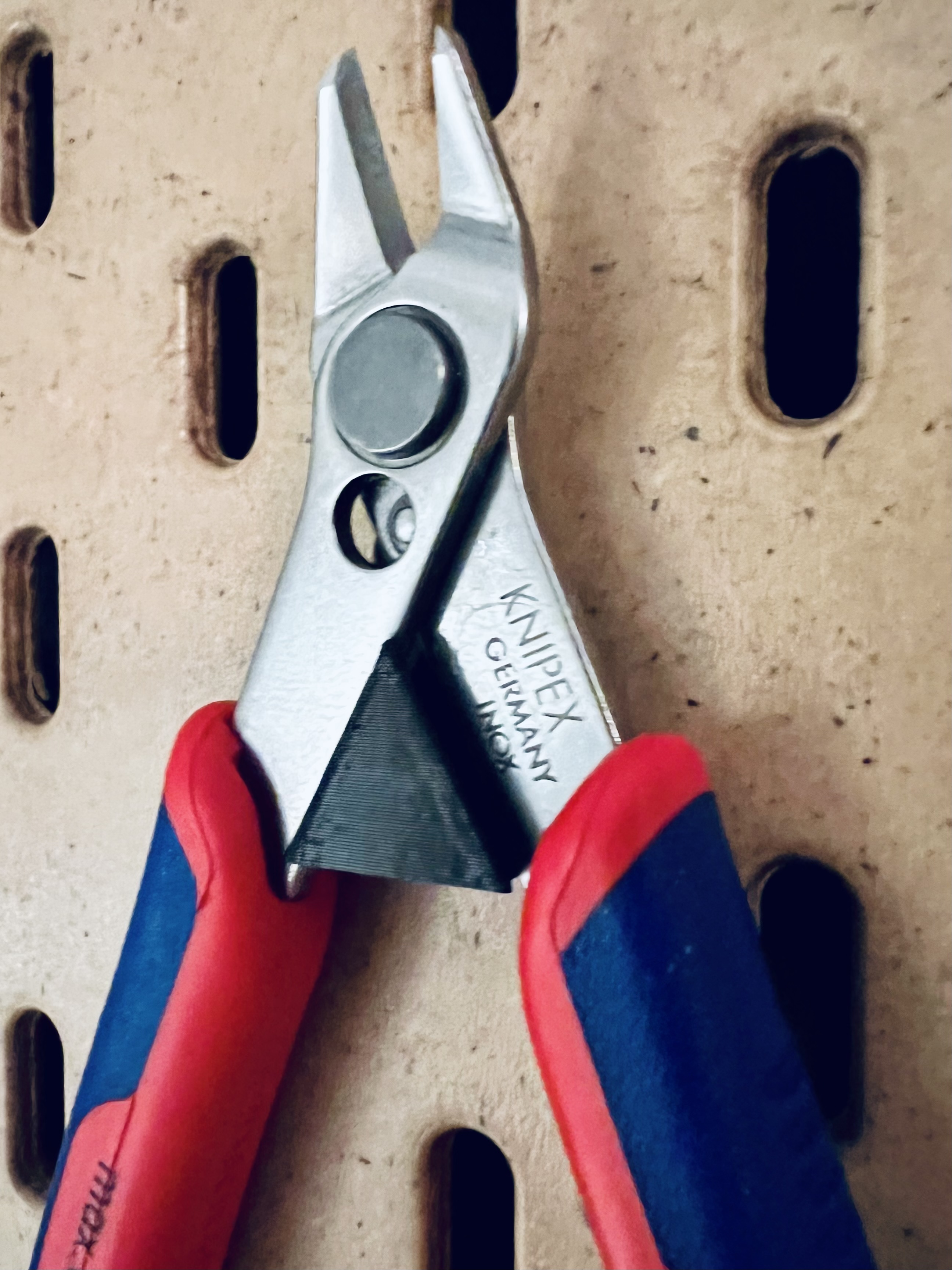 Skadis - Knipex Pliers - Electronic Super Knips by pastaoceanfrog ...
