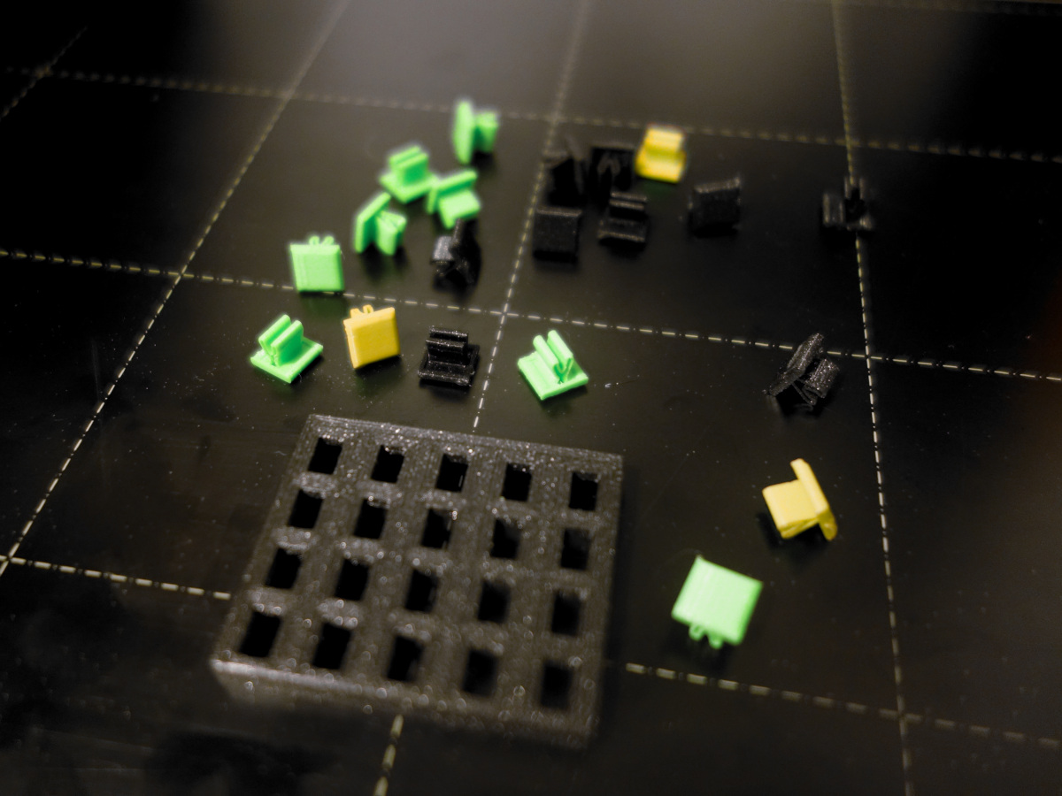 Wordle peg grid - necklace or brooch by ateldsign | Download free STL ...