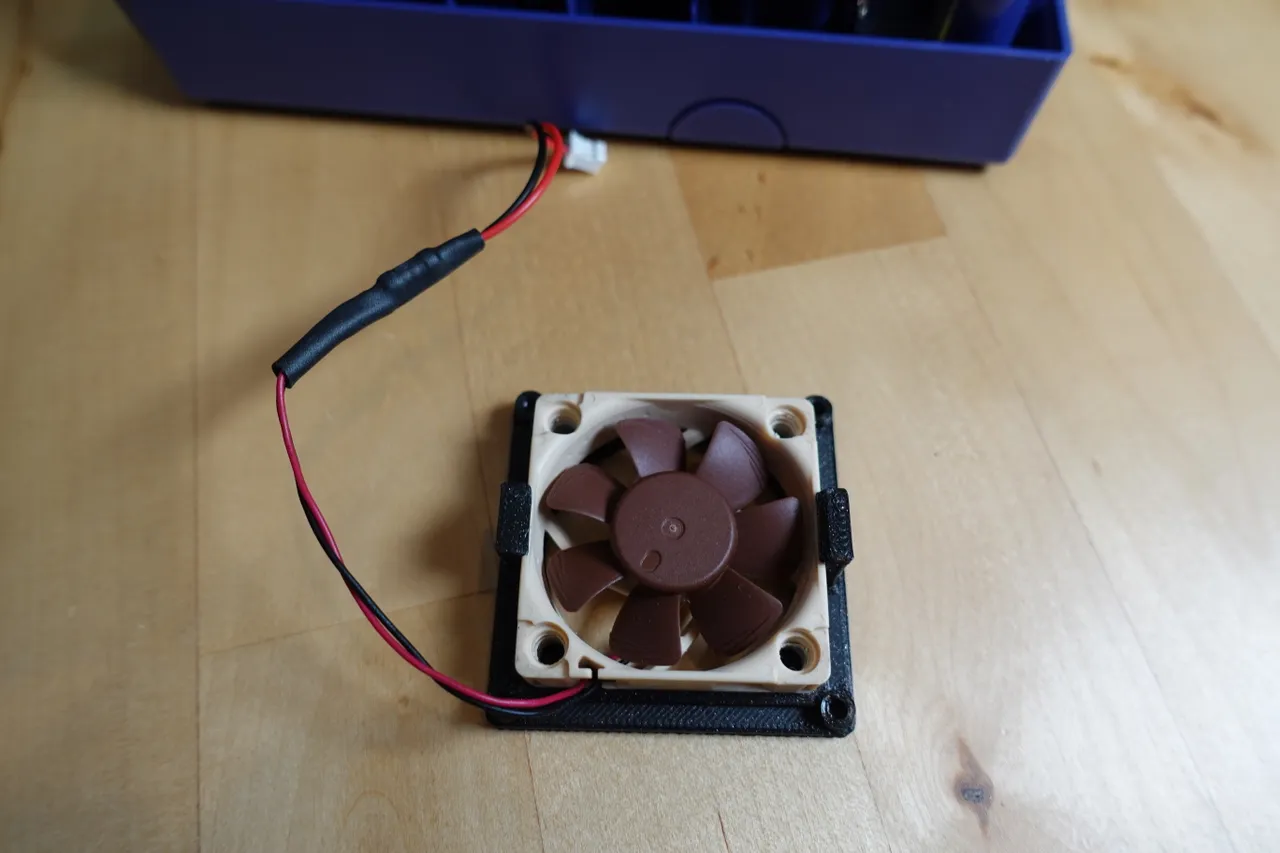 GameCube 40mm Screwless fan adapter by Retro Frog | Download free STL ...