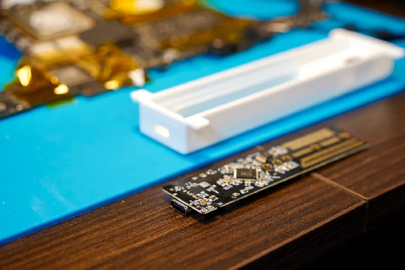 ORICO M.2 SSD enclosure quick release mod by monokeith | Download free ...