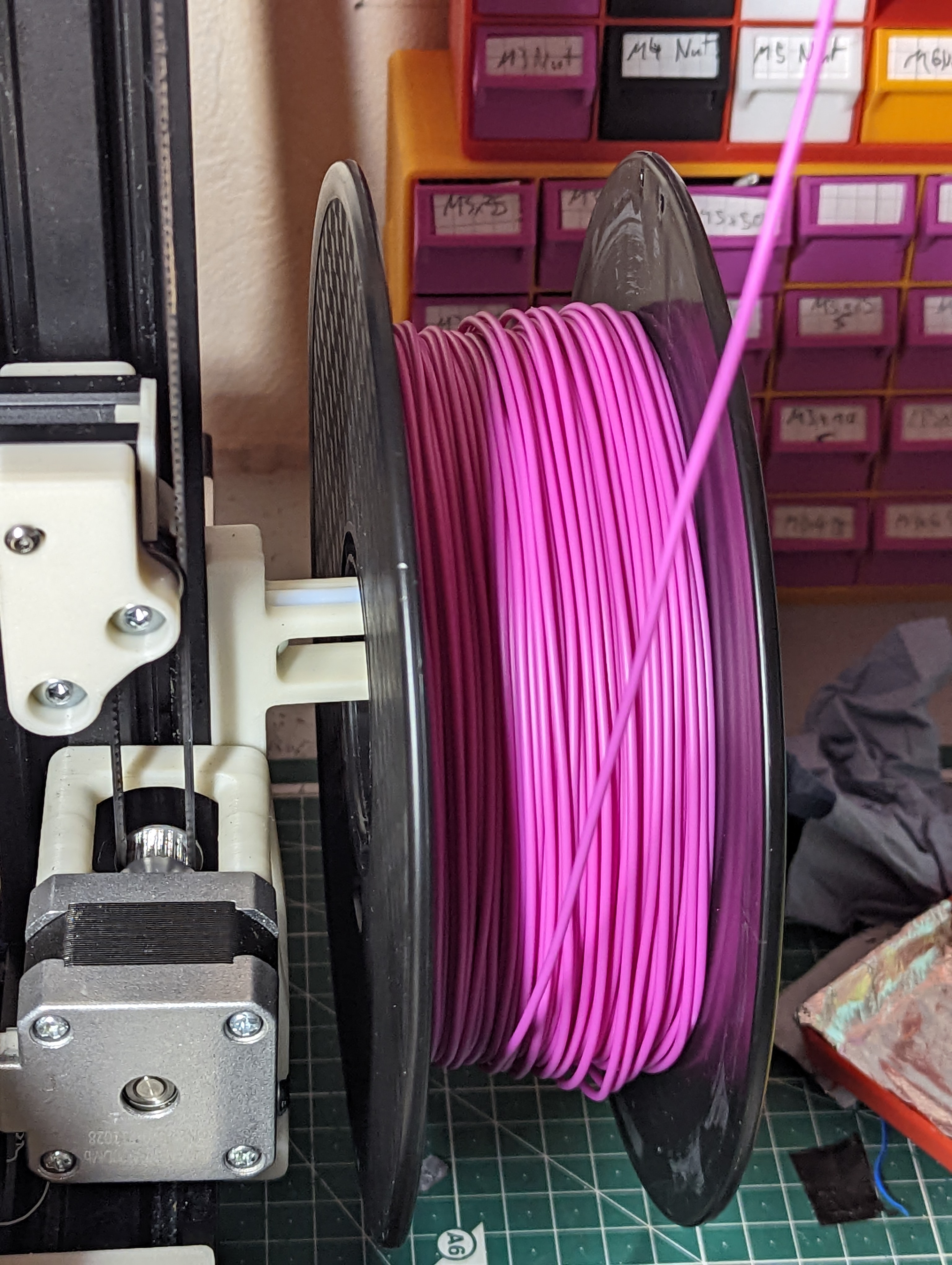 Collection of PTFE-style filament holders by Yell | Download free STL ...