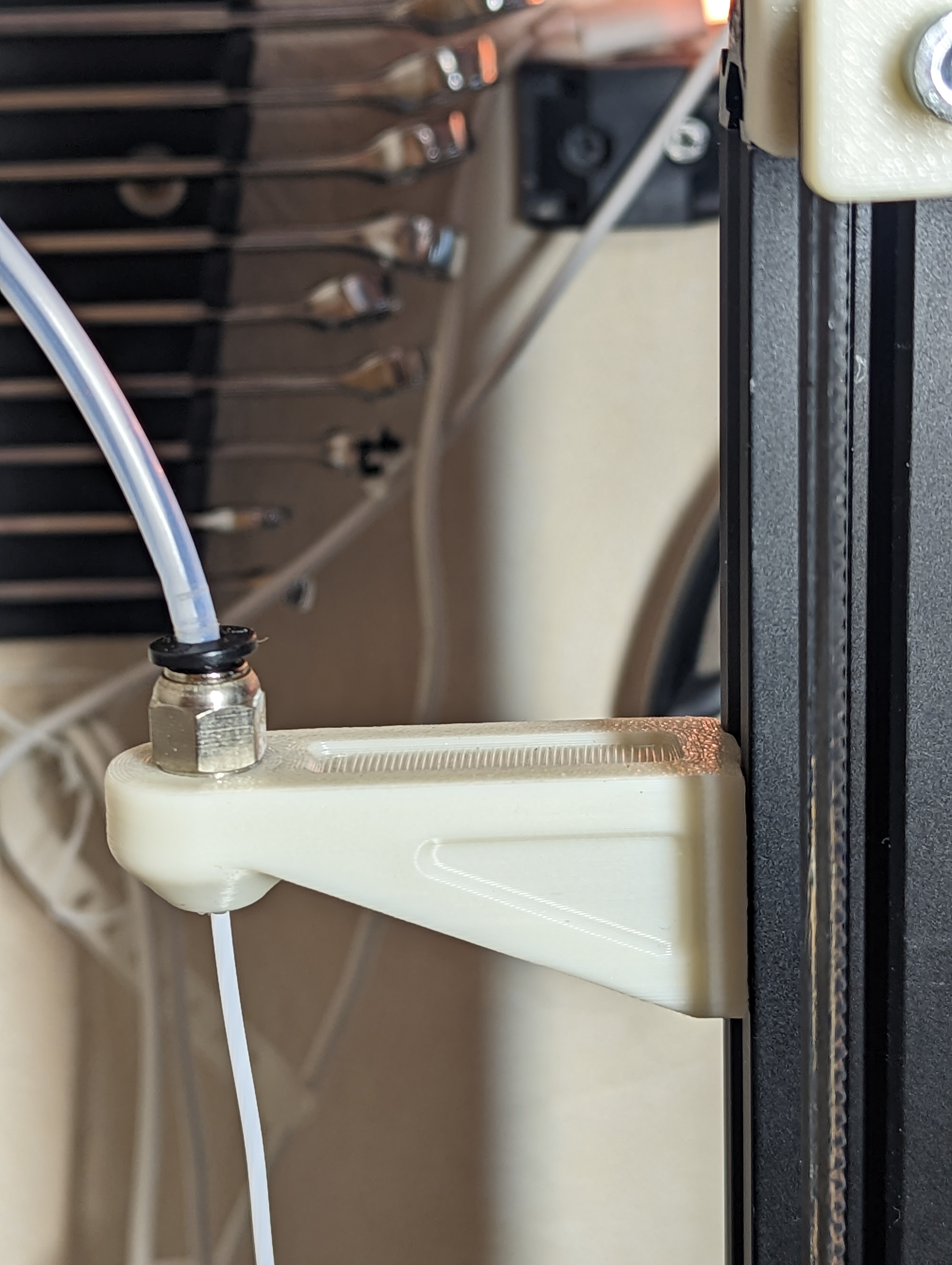 Collection of PTFE-style filament holders by Yell | Download free STL ...