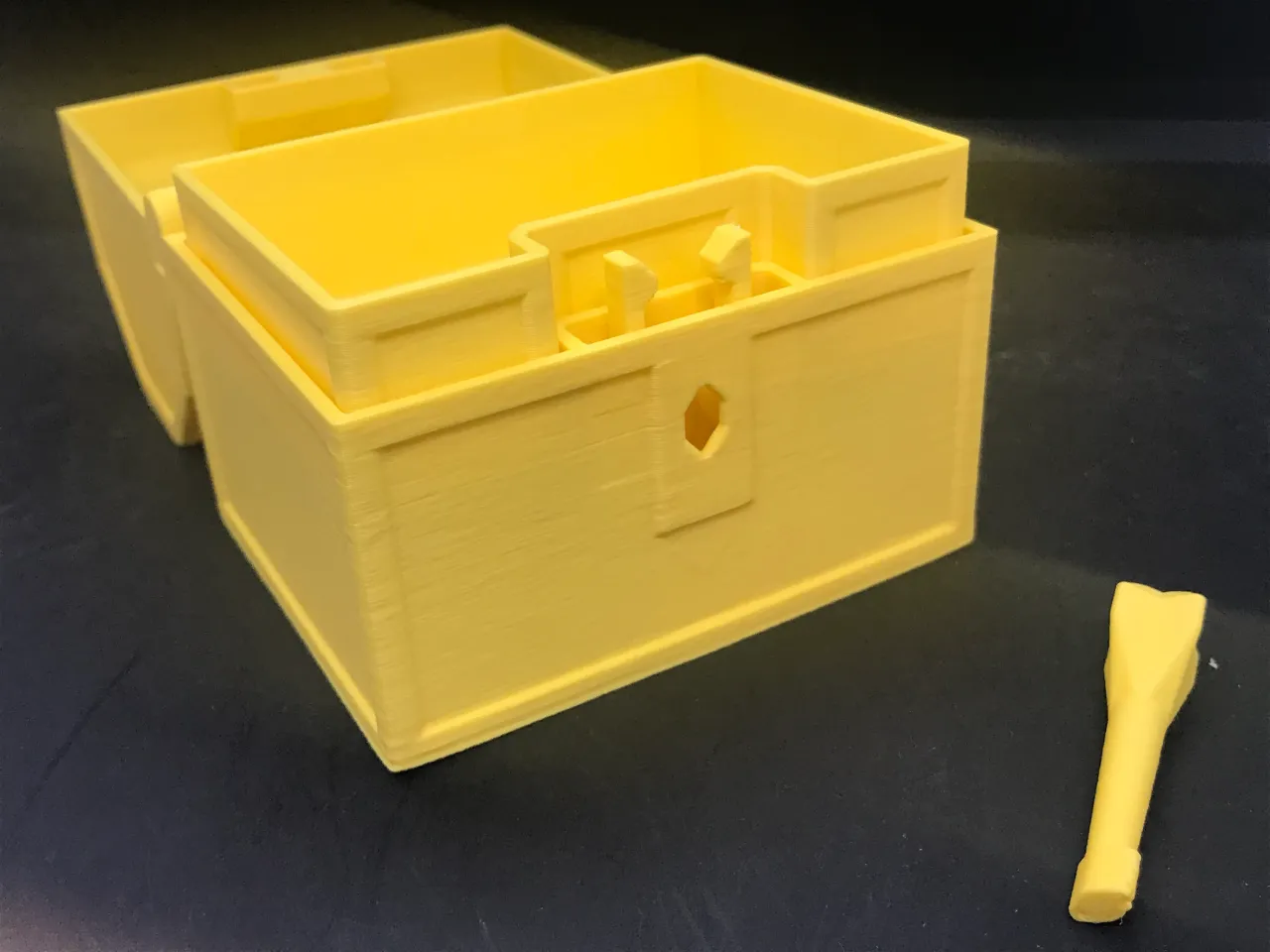 Locking Treasure Chest with Key and Tray - Print-in-Place - No assembly ...