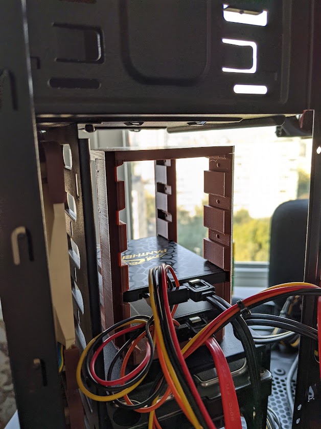 SATA 2.5" SSD rack by Aleksey | Download free STL model | Printables.com