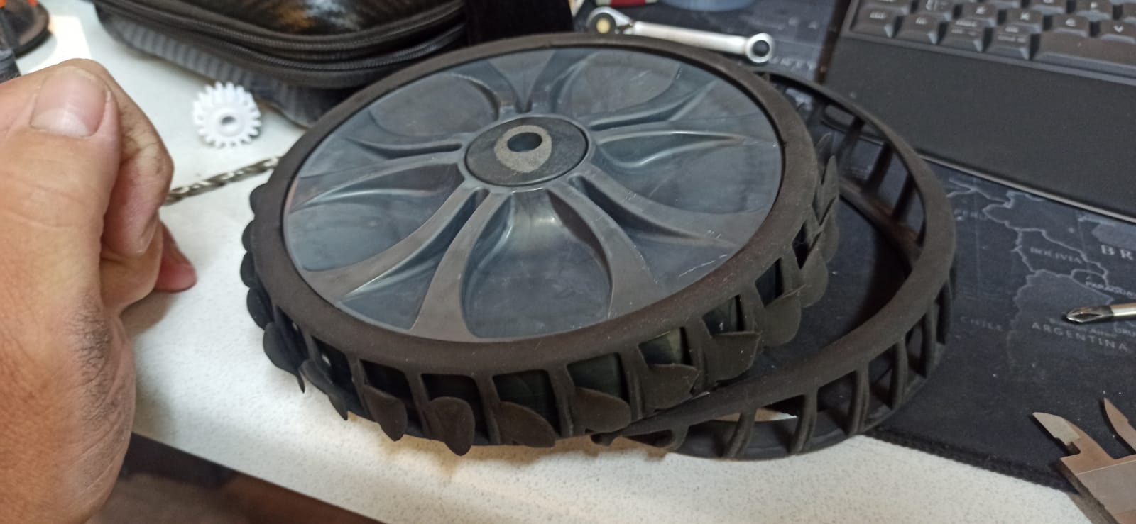 Dominator Lite kreepy pool cleaner tyre replacements by JOHANDW ...