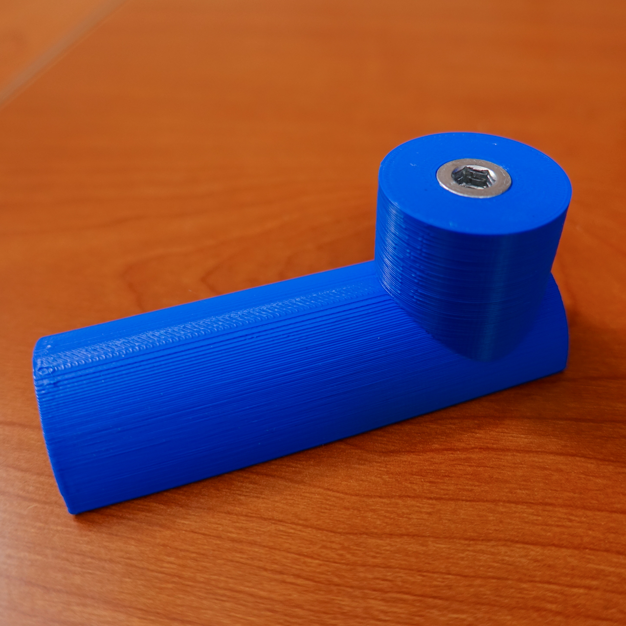 Parametric Tripod Mount for a Flashlight by briancmoses | Download free ...