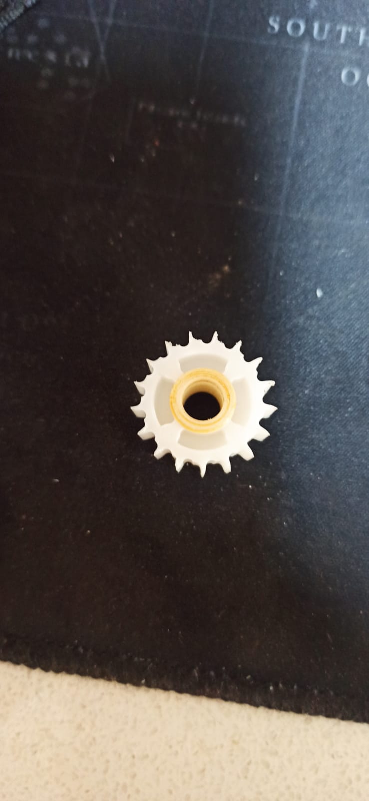 Dominator lite pool cleaner drive gear replacement by JOHANDW ...
