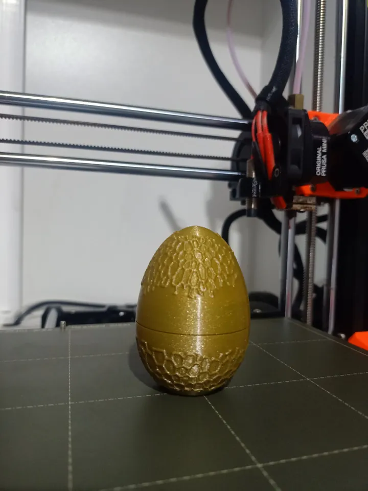 Hollow Threaded Easter Egg with Voronoi texture by PiotrRago | Download free STL model ...