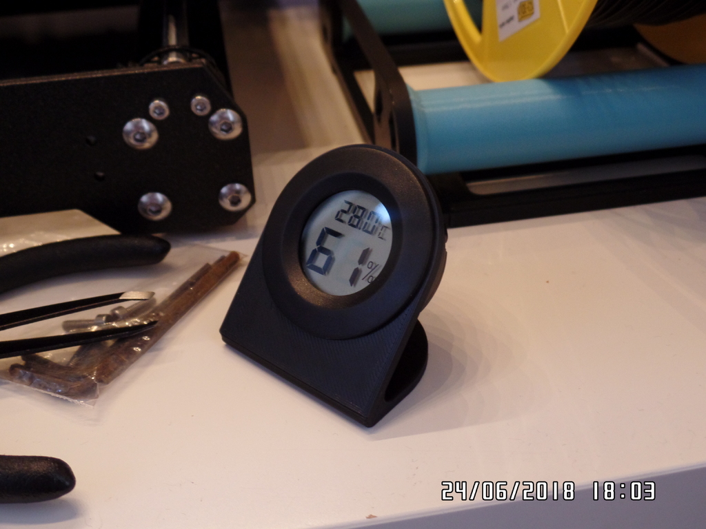 Hygrometer stand (Round +- 41mm) by Joey_3D | Download free STL model ...
