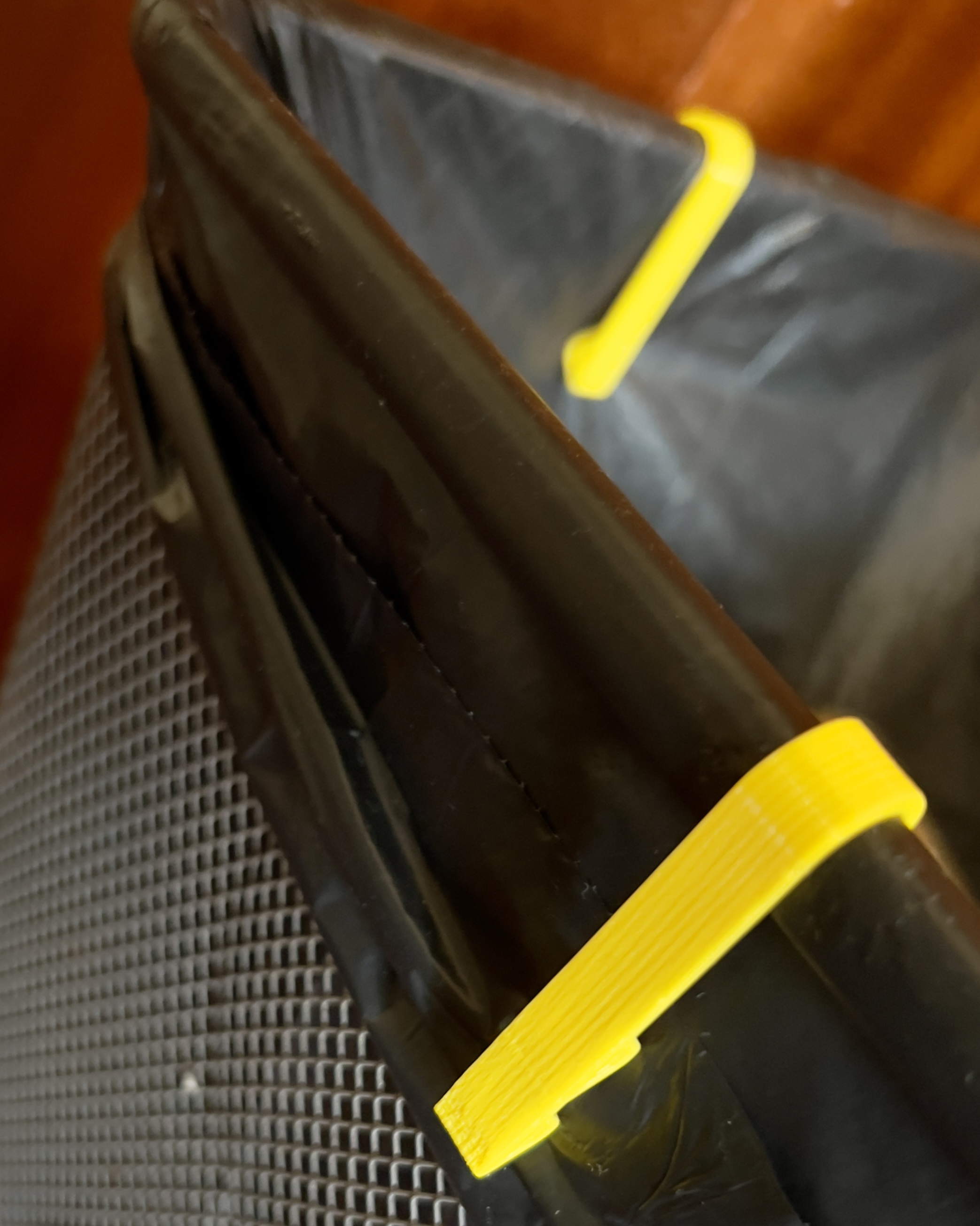 Garbage bag clip por adaptive | Descargar modelo STL gratuito ...