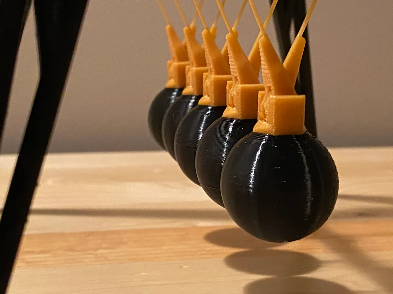 Newton's Cradle (Every part 3d printable) by RISEOFKONG | Download free ...