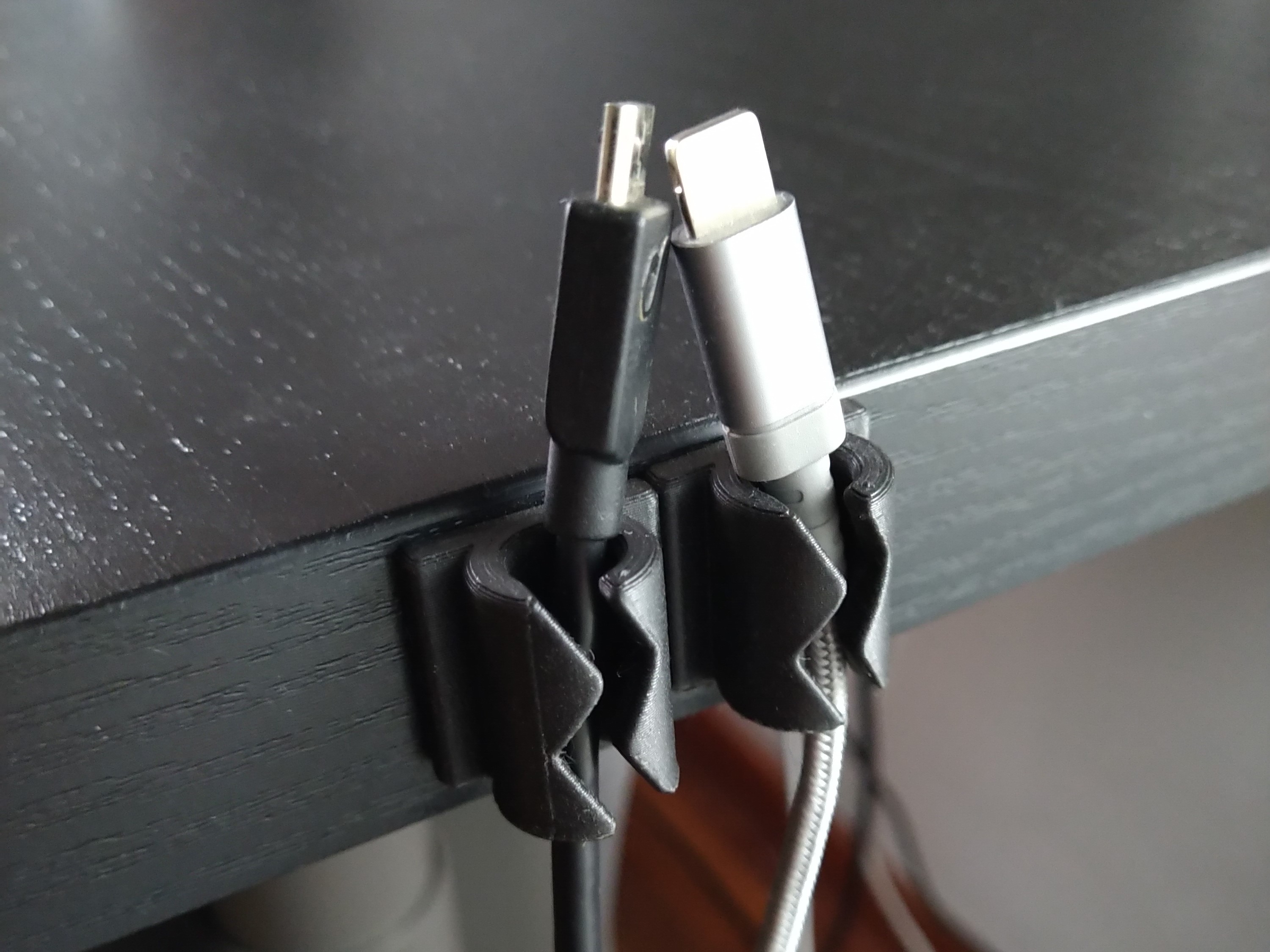Captive USB cable holder by DonJon | Download free STL model ...