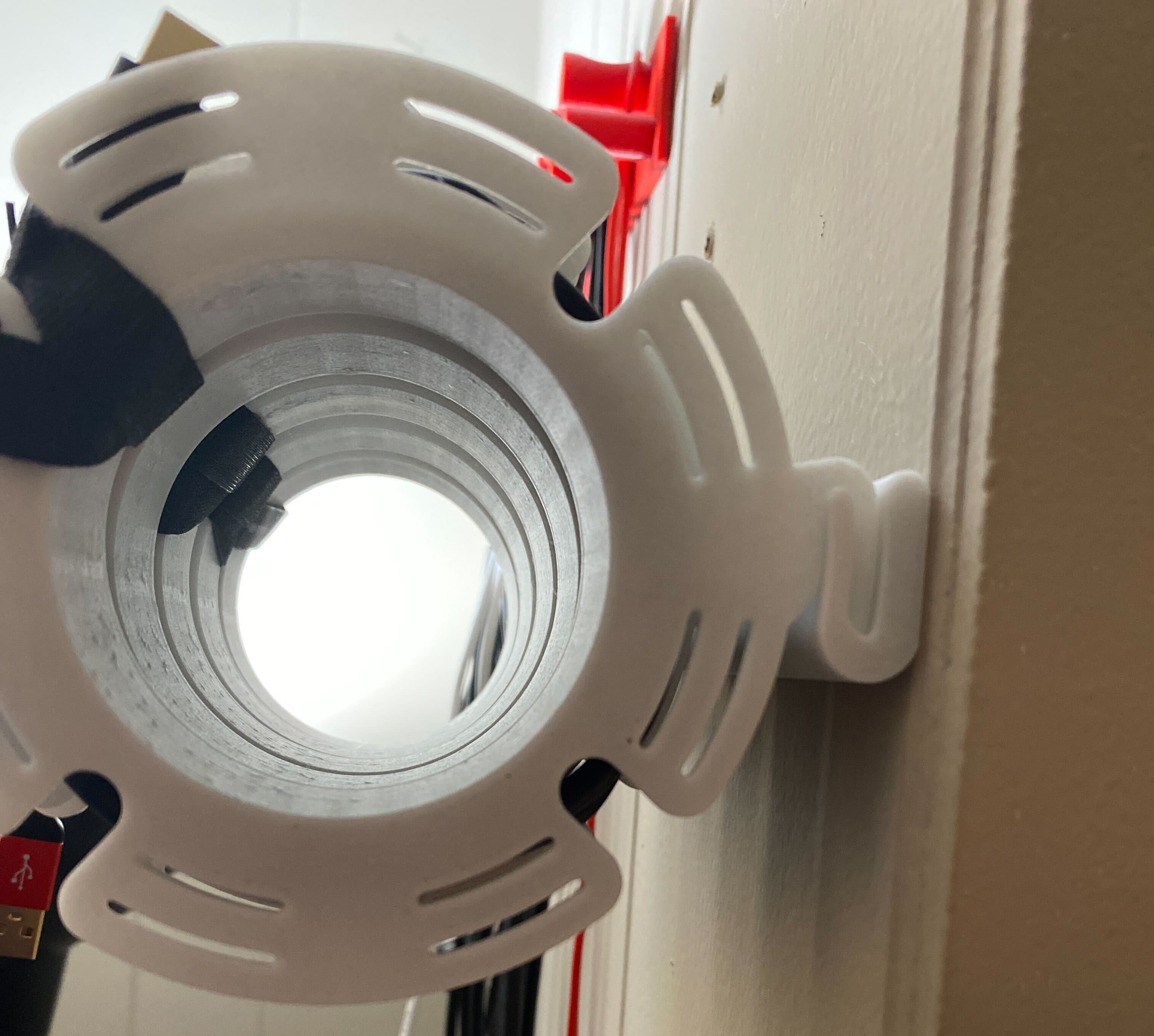 Spooled Cord Organizer System par CitizenSnips | Téléchargez ...