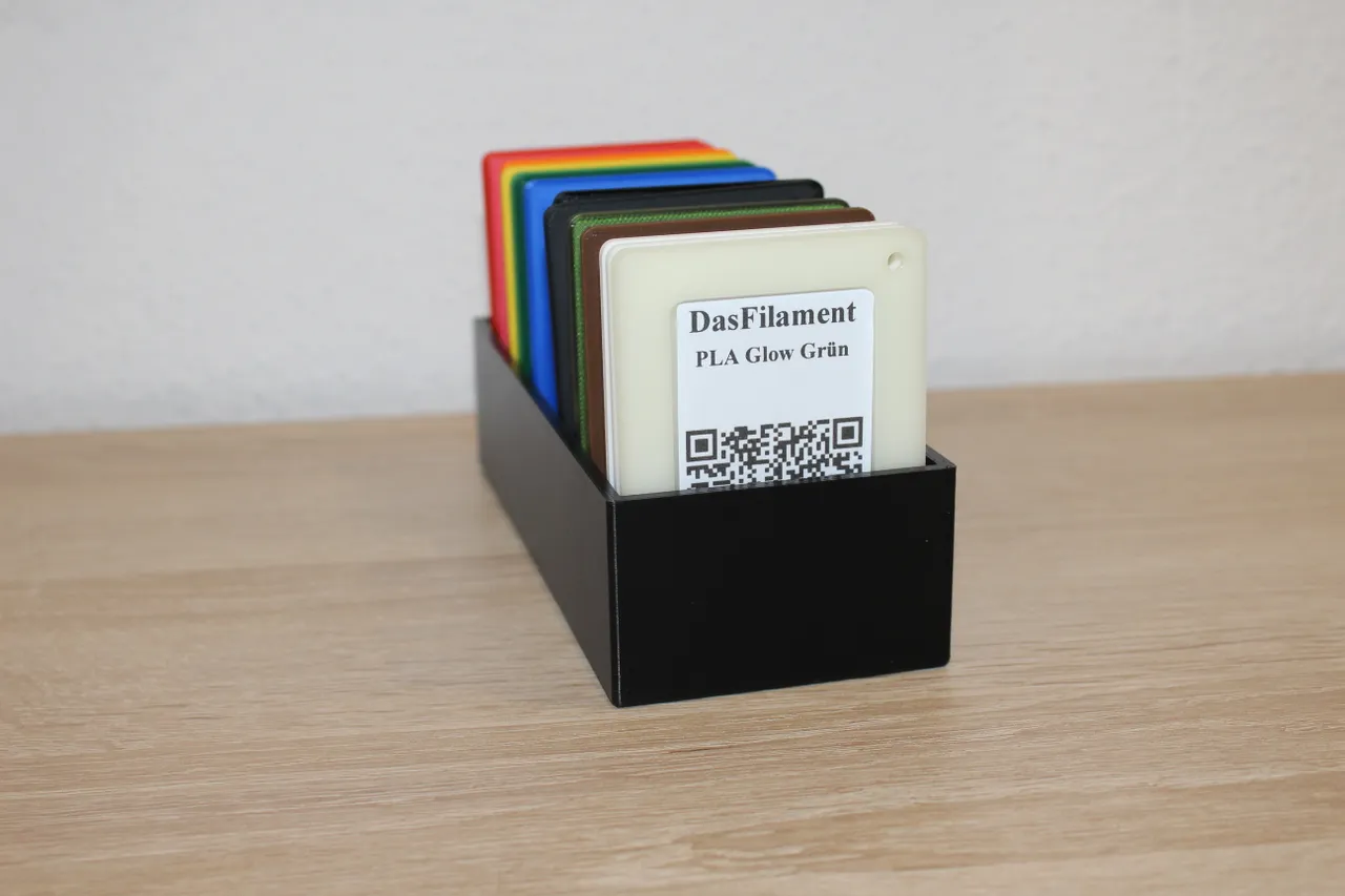 Filament Sample Box/Organizer with QR-Code by MaSc | Download free STL ...