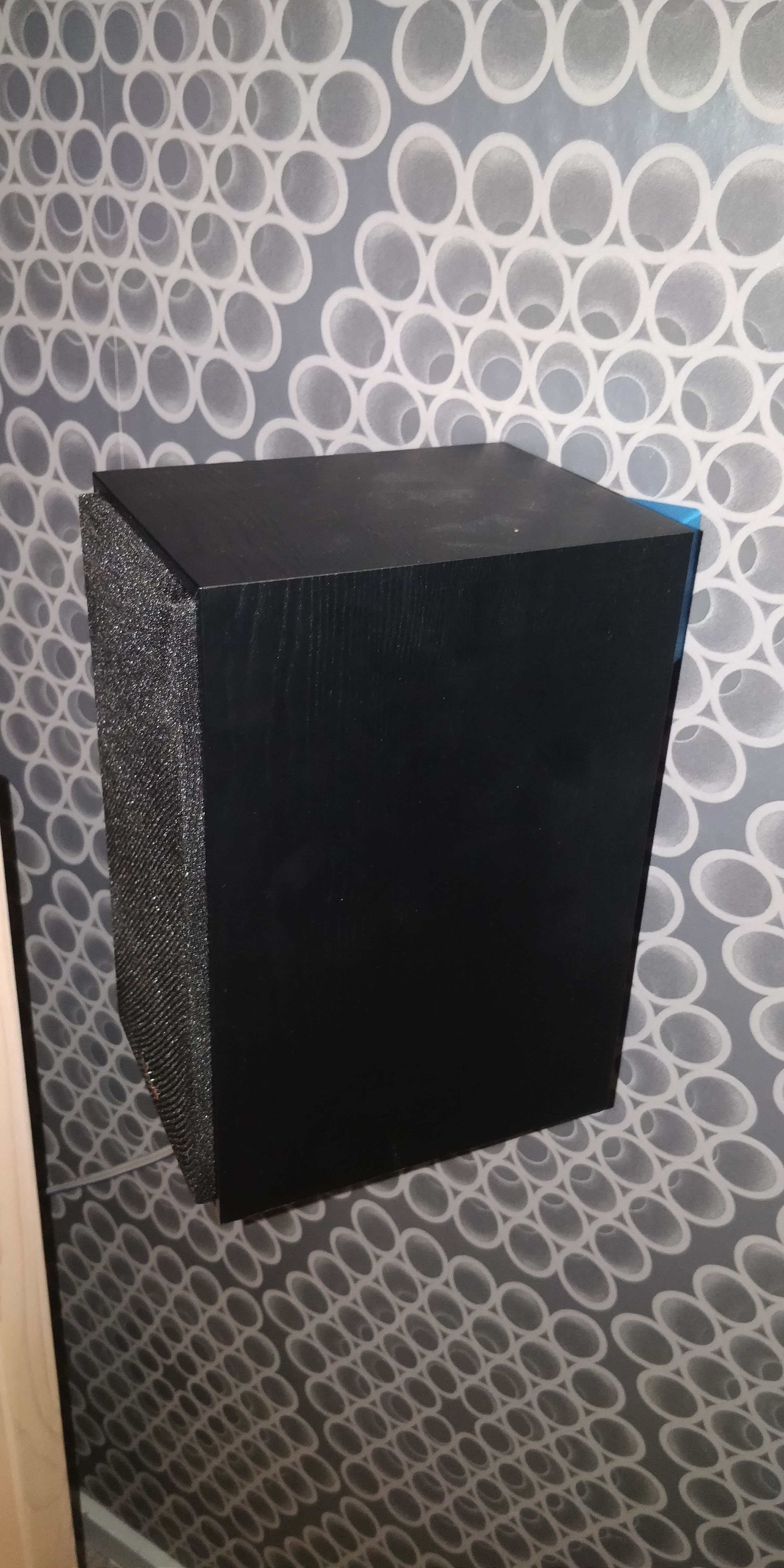 Klipsch R41M wall mount angled bracket by redmar | Download free STL ...