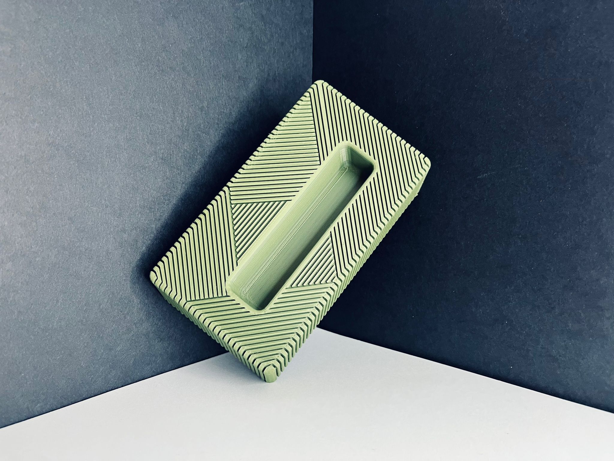 Phone holder line patterned by Rei Bau | Download free STL model ...