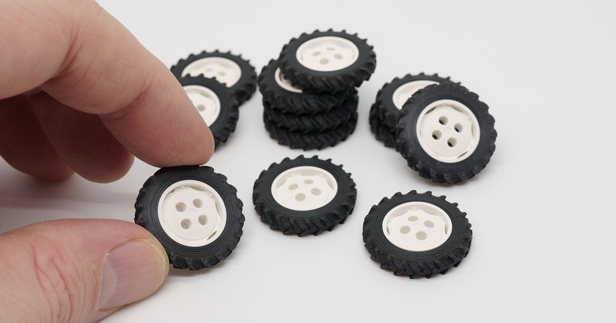 Two Hole Wheel and Tire Button Remixed by remii latte - MakerWorld