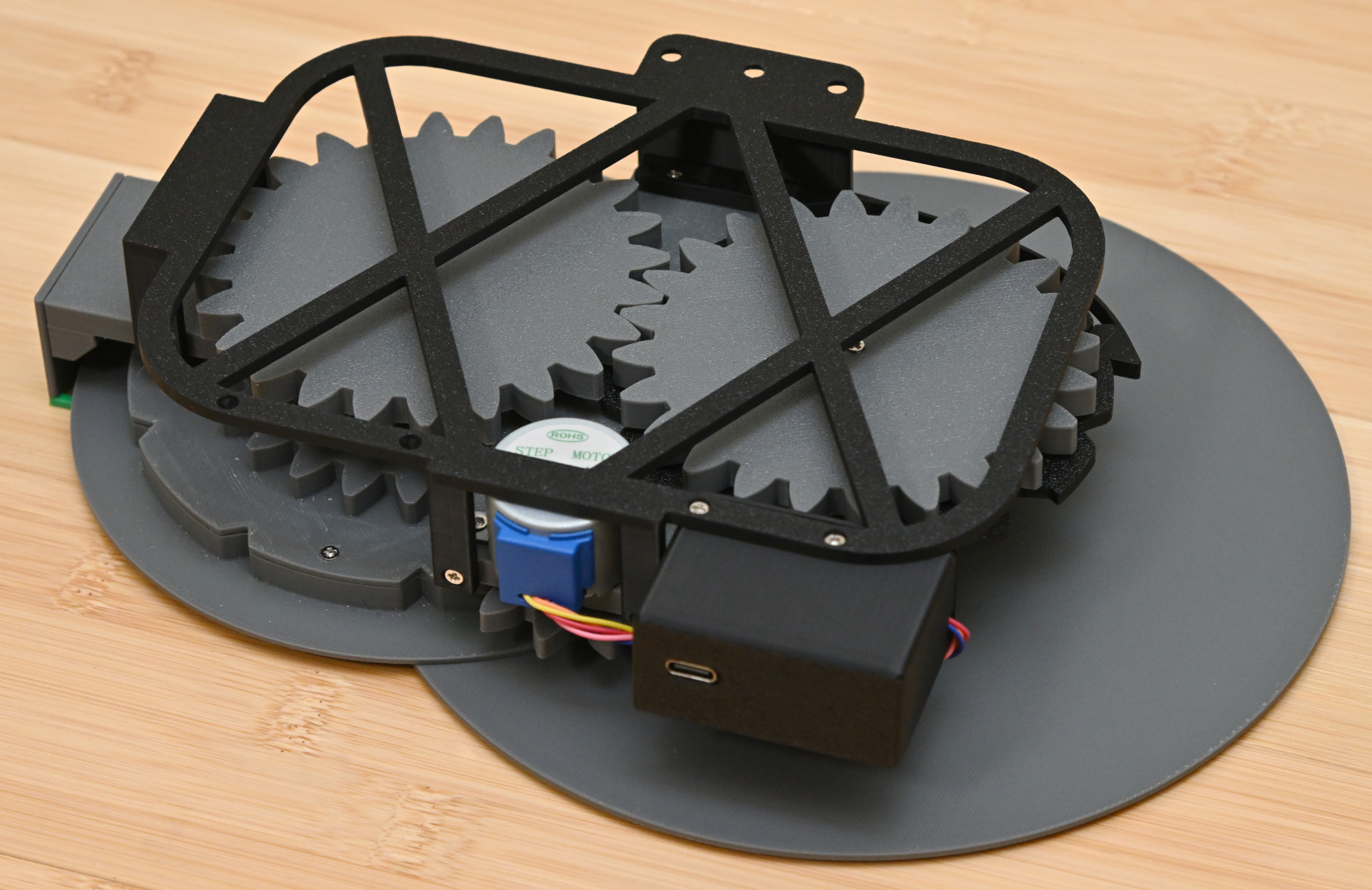 Hybrid Clock - Mechanical Fusion of Digital and Analog Clocks by shiura ...