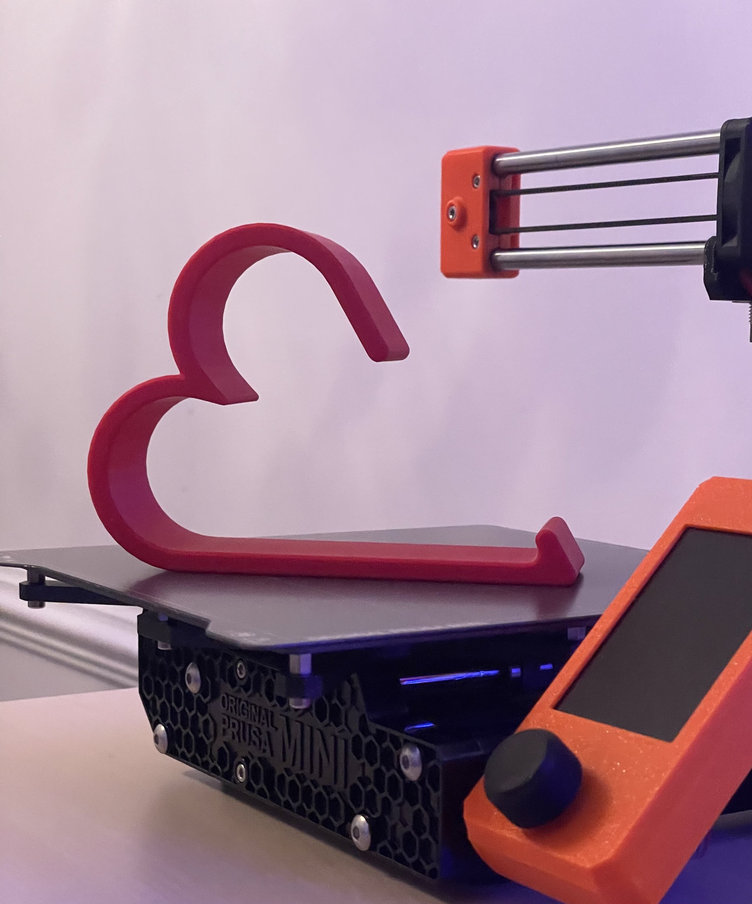 Heart Phone Stand by Cspar7 | Download free STL model | Printables.com