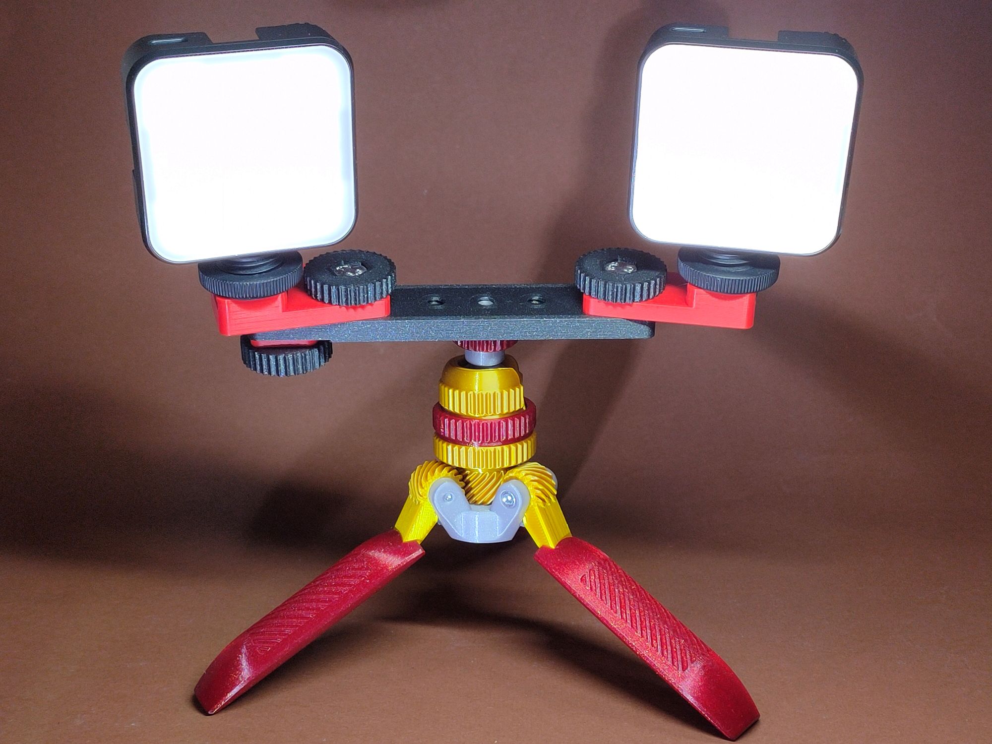 Gear Photo Tripod by Thorin Oakenshield | Download free STL model ...