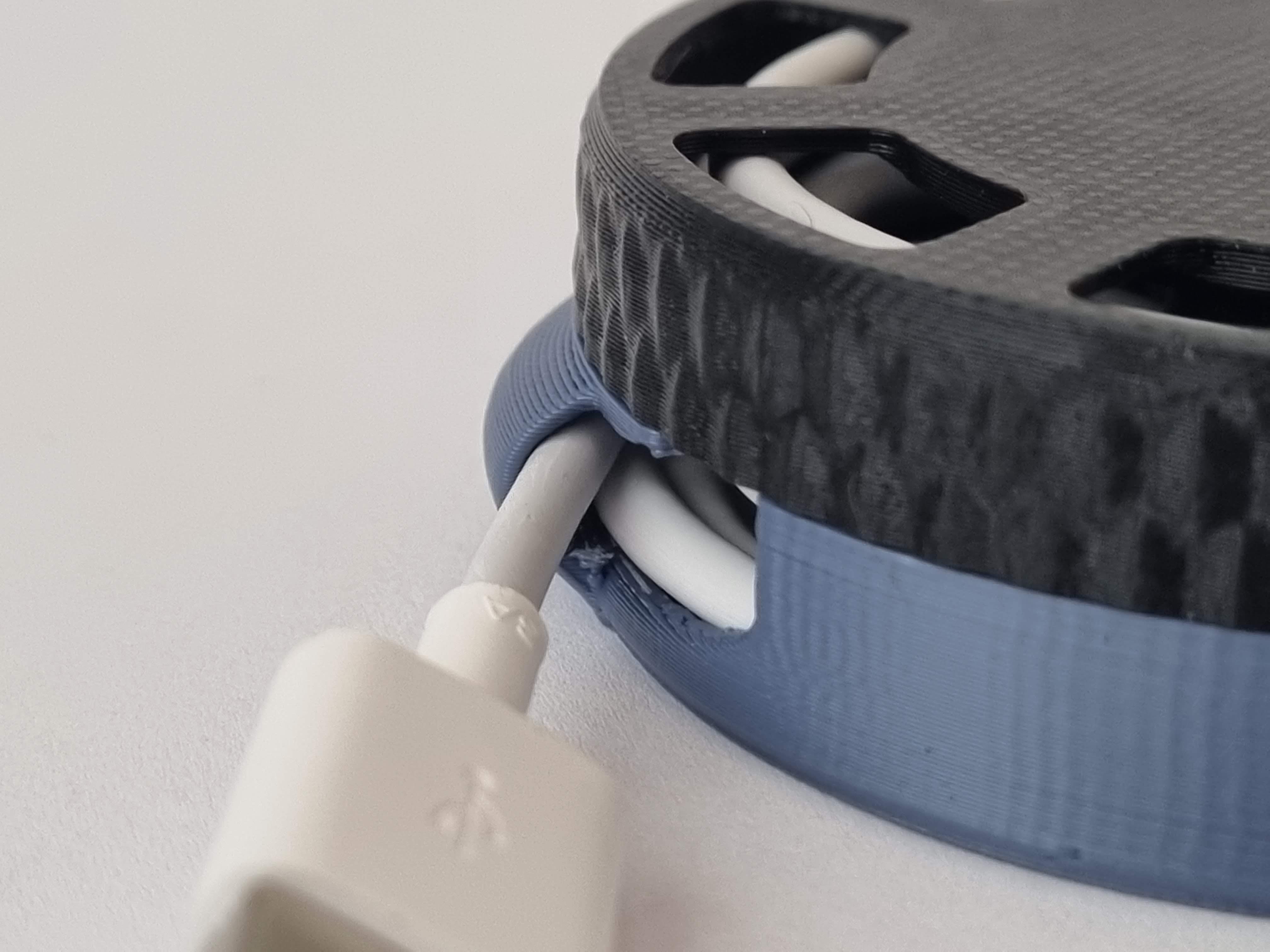 cable Spooly with kidney outlet by AlexMu | Download free STL model ...