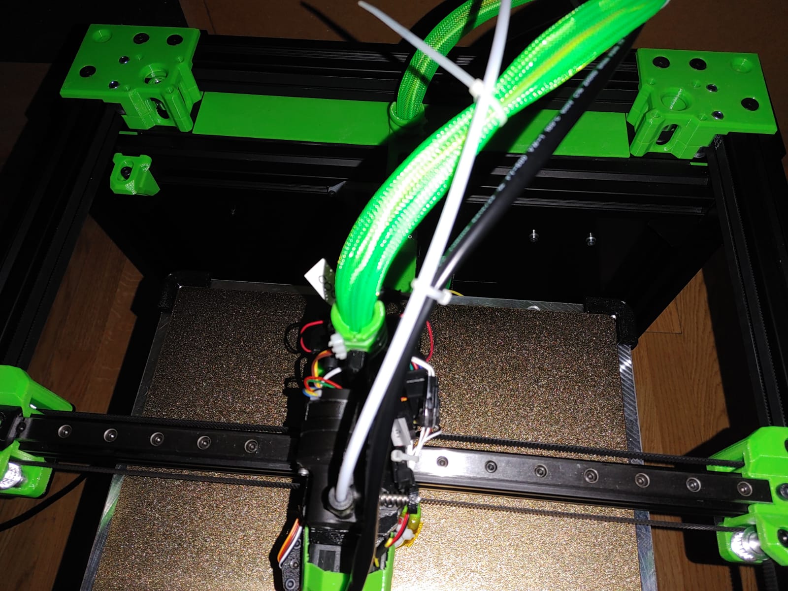 RatRig/Rat Rig V-Core 3 Spring Steel Sheet Bed Corner por Tico ...