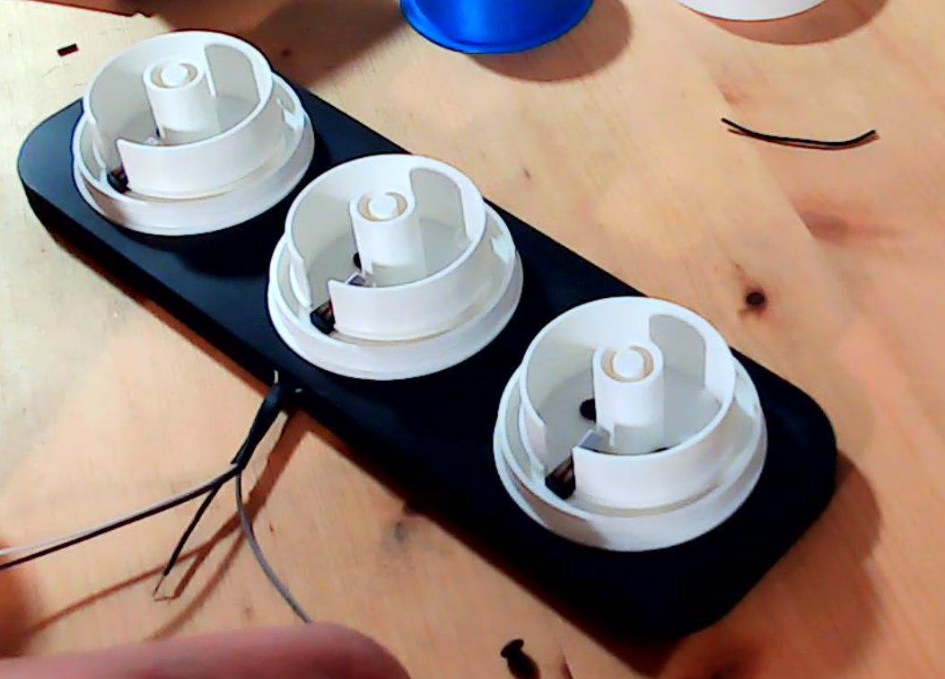 Arduino based DIY Talking Pet Buttons (Cats, Dogs,...) - easy custom ...