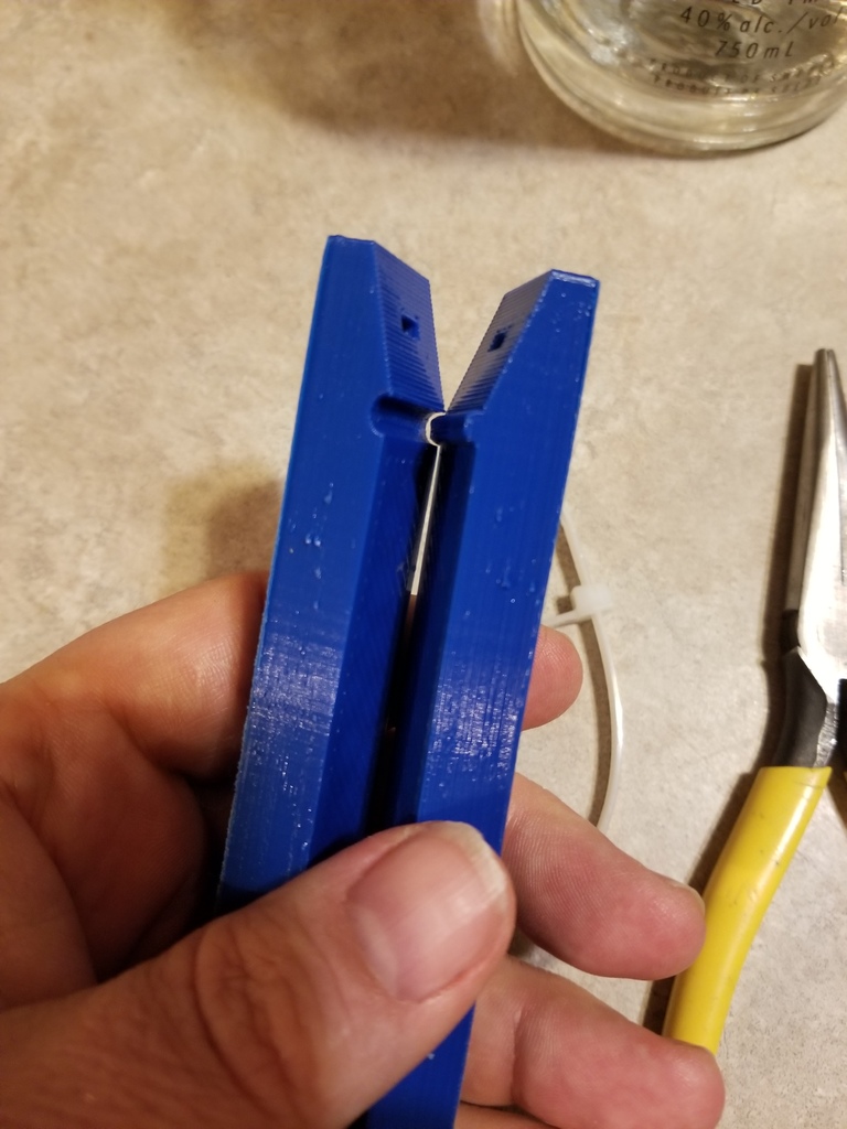 Zippy Mc Zip face ziptietightenthingy by Peterthinks | Download free ...