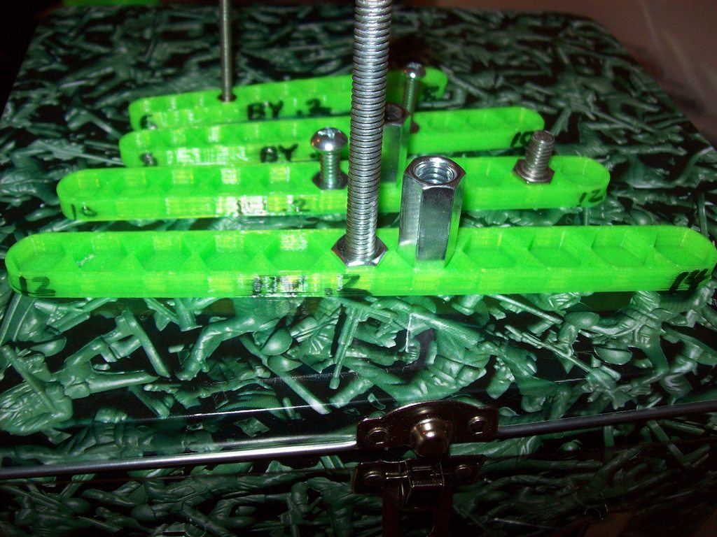 12 to 14 mm nut trap test print by .2 mm steps by Peterthinks ...
