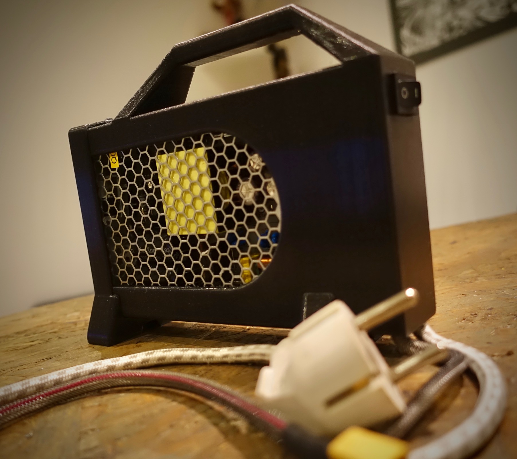 PSU cover with handle by Petr Odstrčil | Download free STL model ...