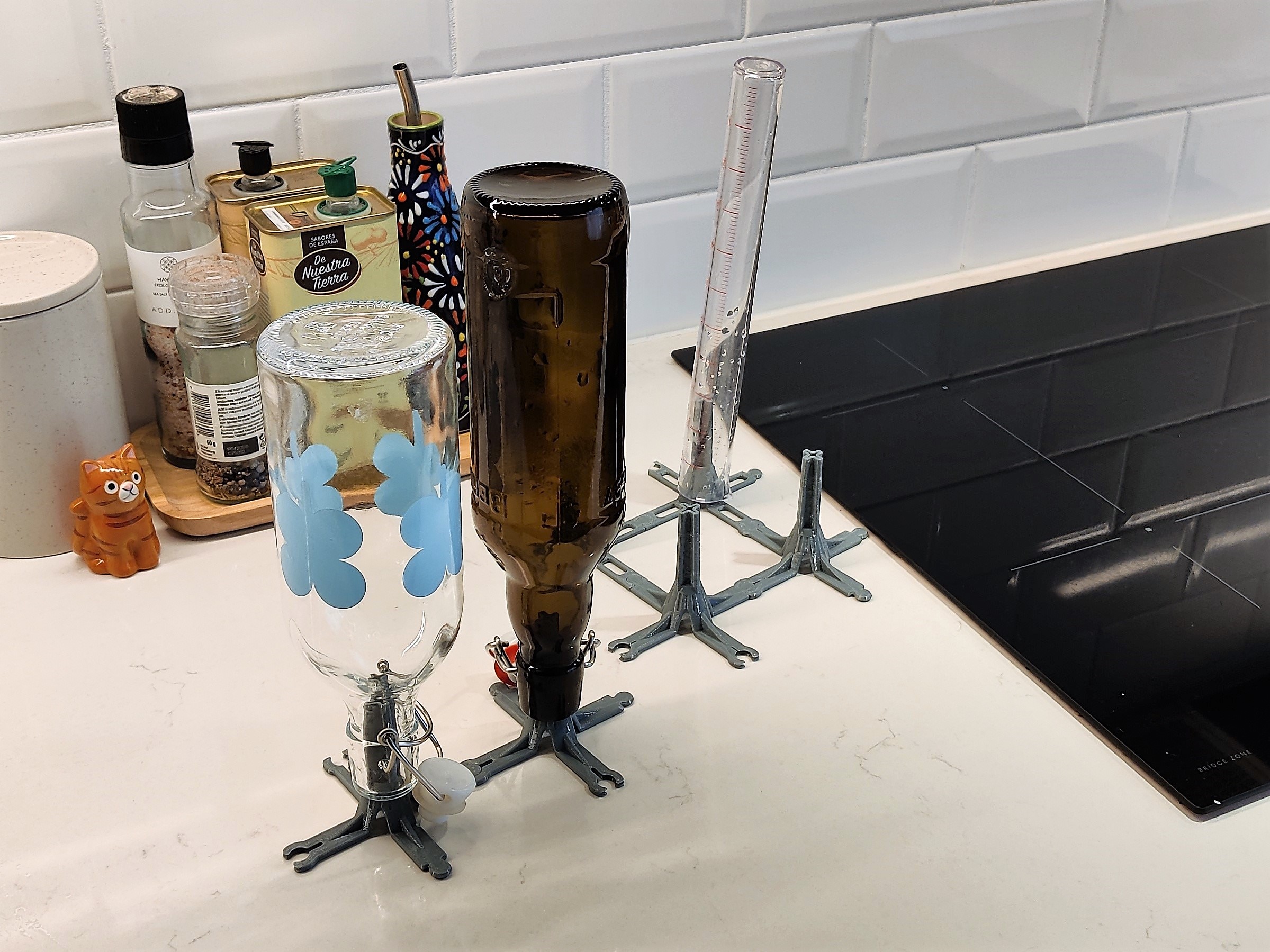 Interlocking bottle drying stand by eric-ao | Download free STL model ...