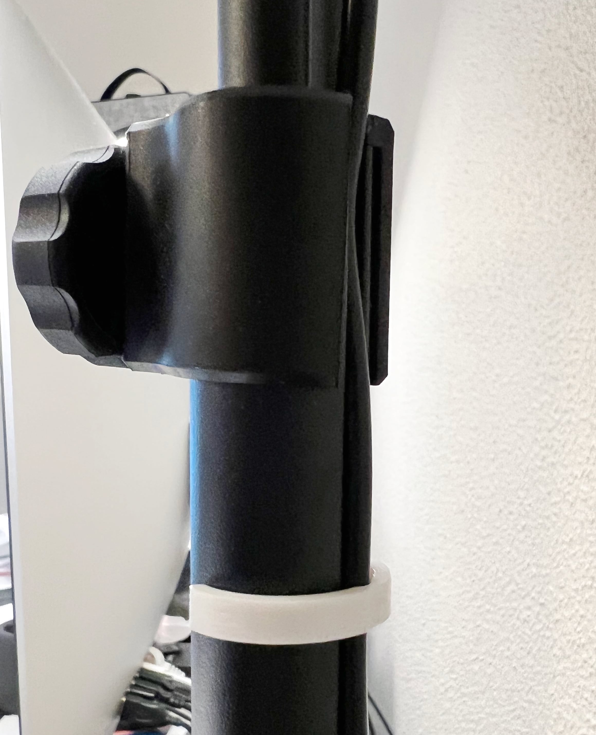 Elgato Key Light Air Cable Clip by adaptive | Download free STL model ...
