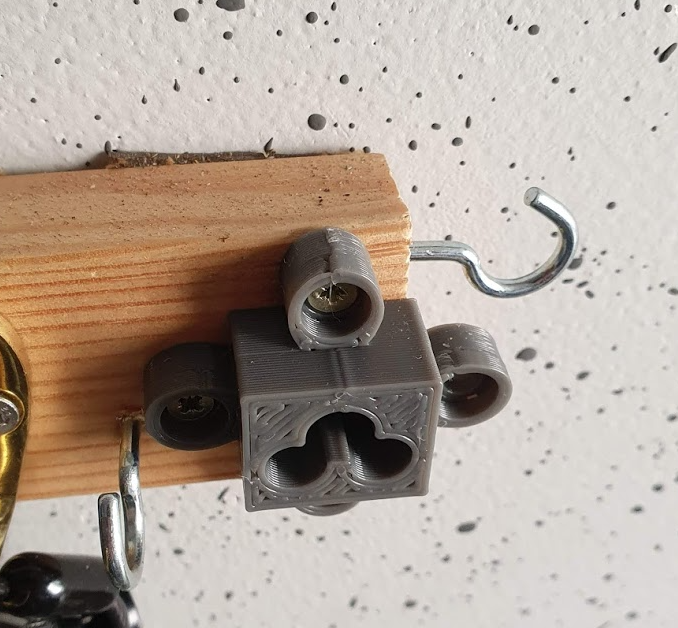 Mickey Mouse Plug / Clover Plug Holder by Jemand | Download free STL ...