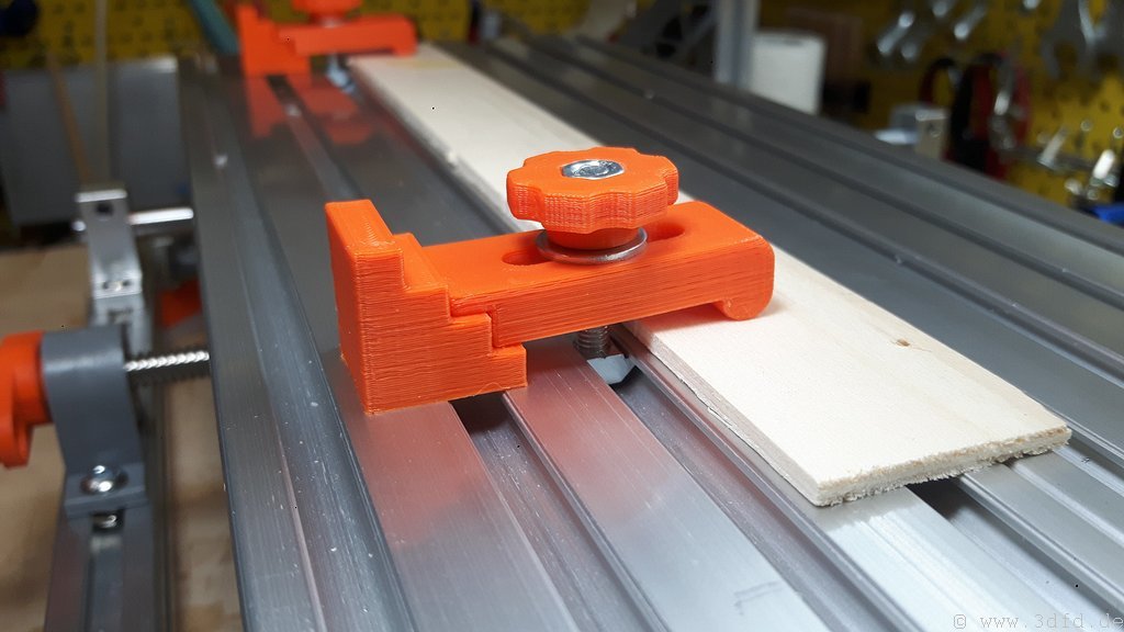 Clamp holder for a 3018 CNC milling / engraving machine by 3D-Muc ...