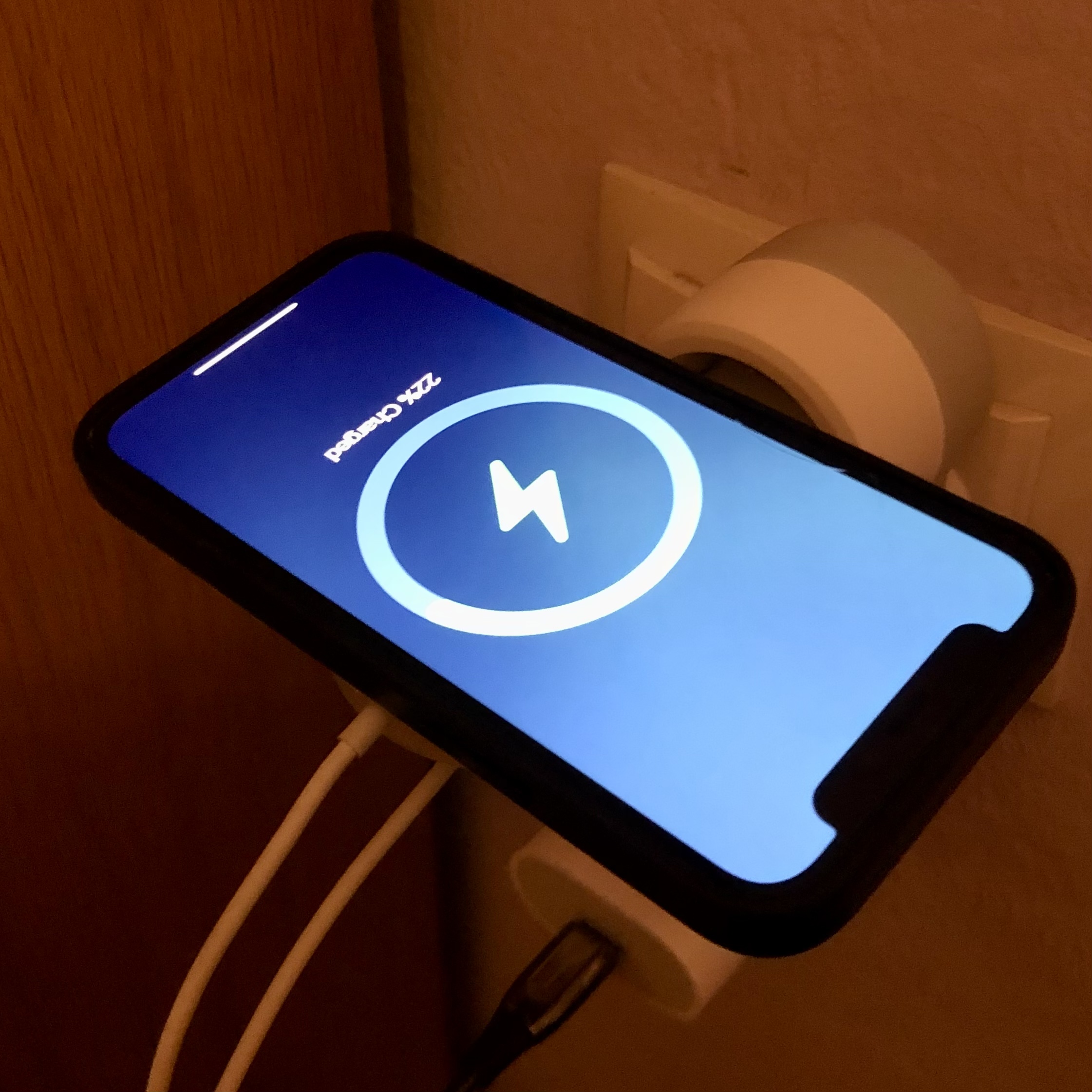 Apple MagSafe travelers charging stand by G.design | Download free STL ...