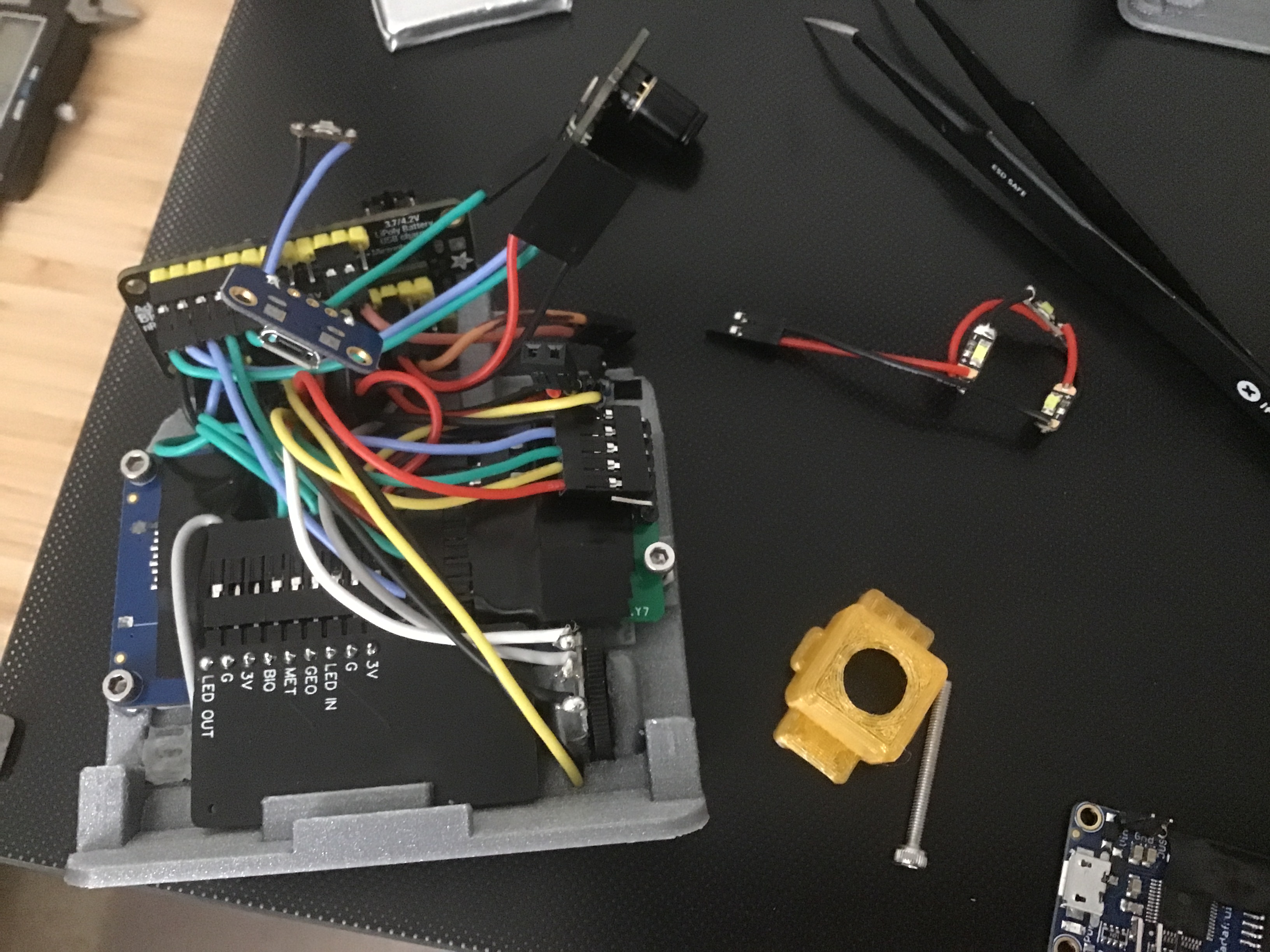 Star Trek Next Generation Tricorder - TR-580 v1 (arduino) by Lambtor ...