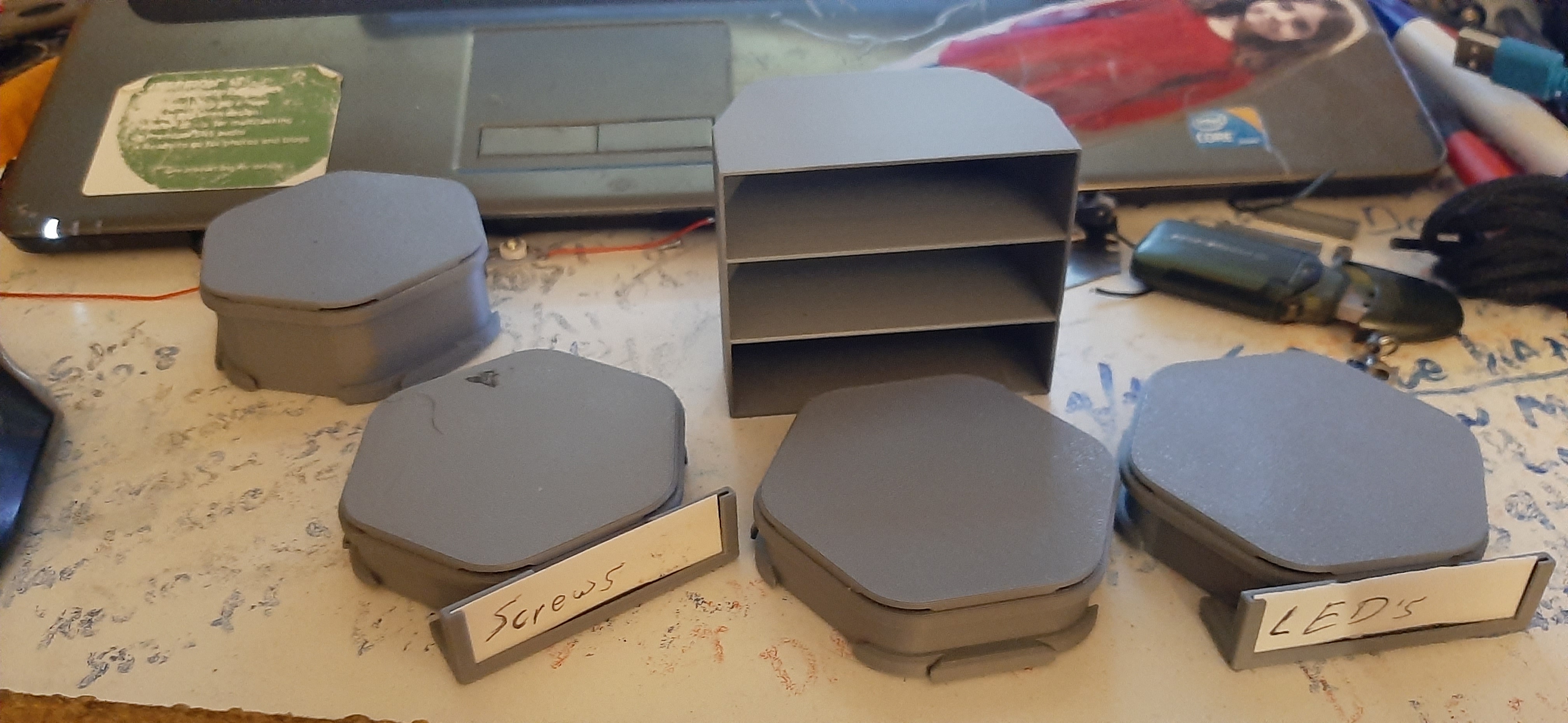 Interlockable Sorting Cups - Label bracket by Dao20 | Download free STL ...