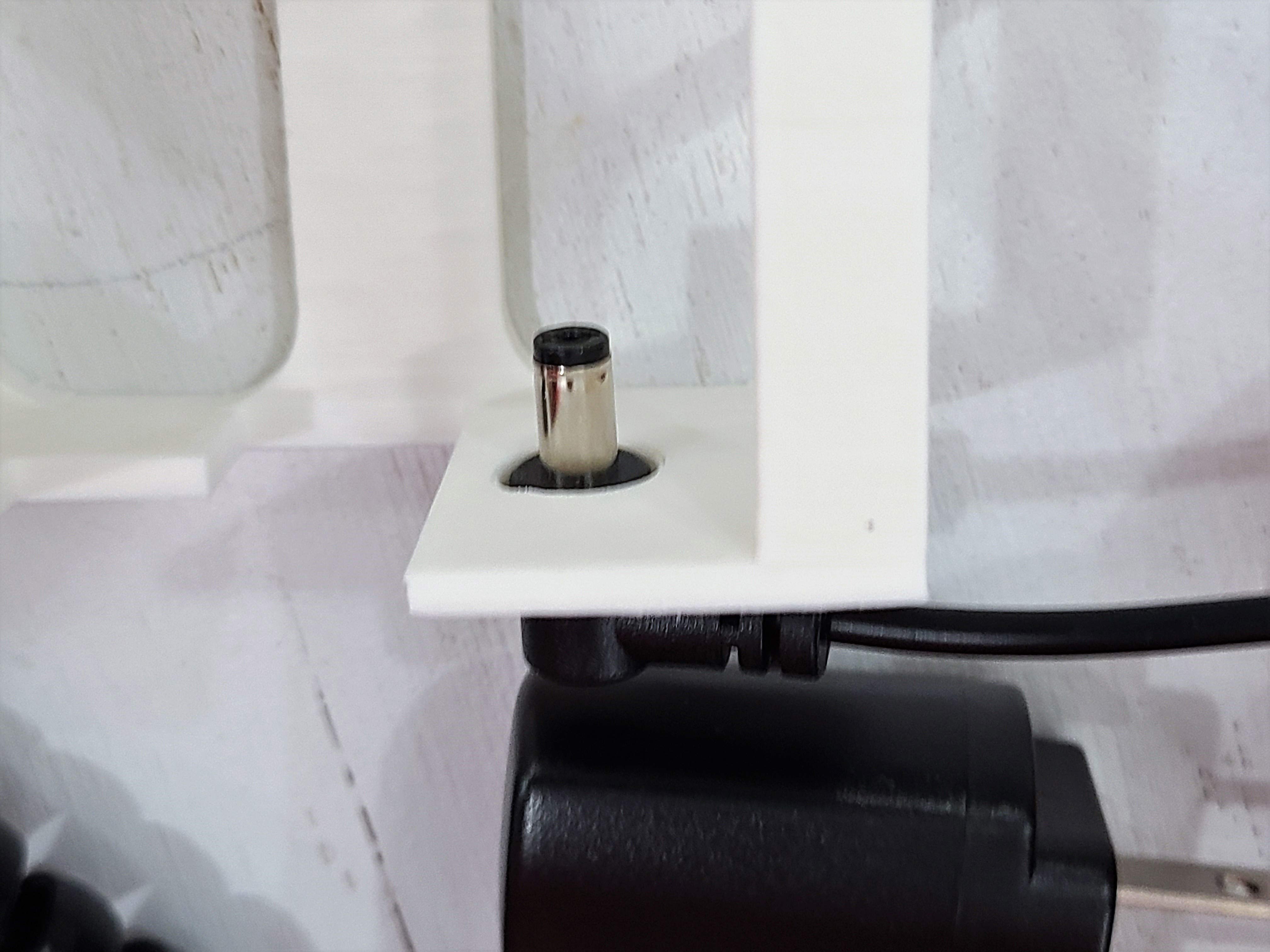 Digitrax Throttle Holder (DT600, DT500, UT4) by ThunderTronH123 ...