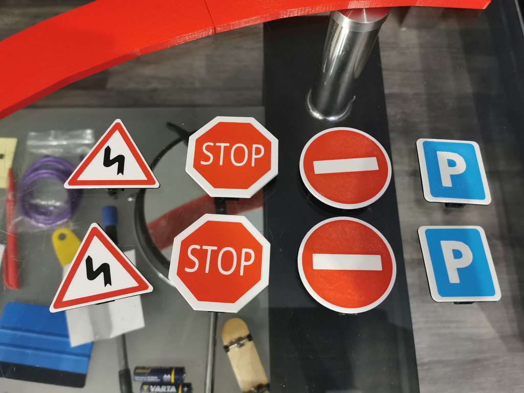 Traffic sign "Parking" RC 1:10 (Multi materials) by Sanka | Download ...