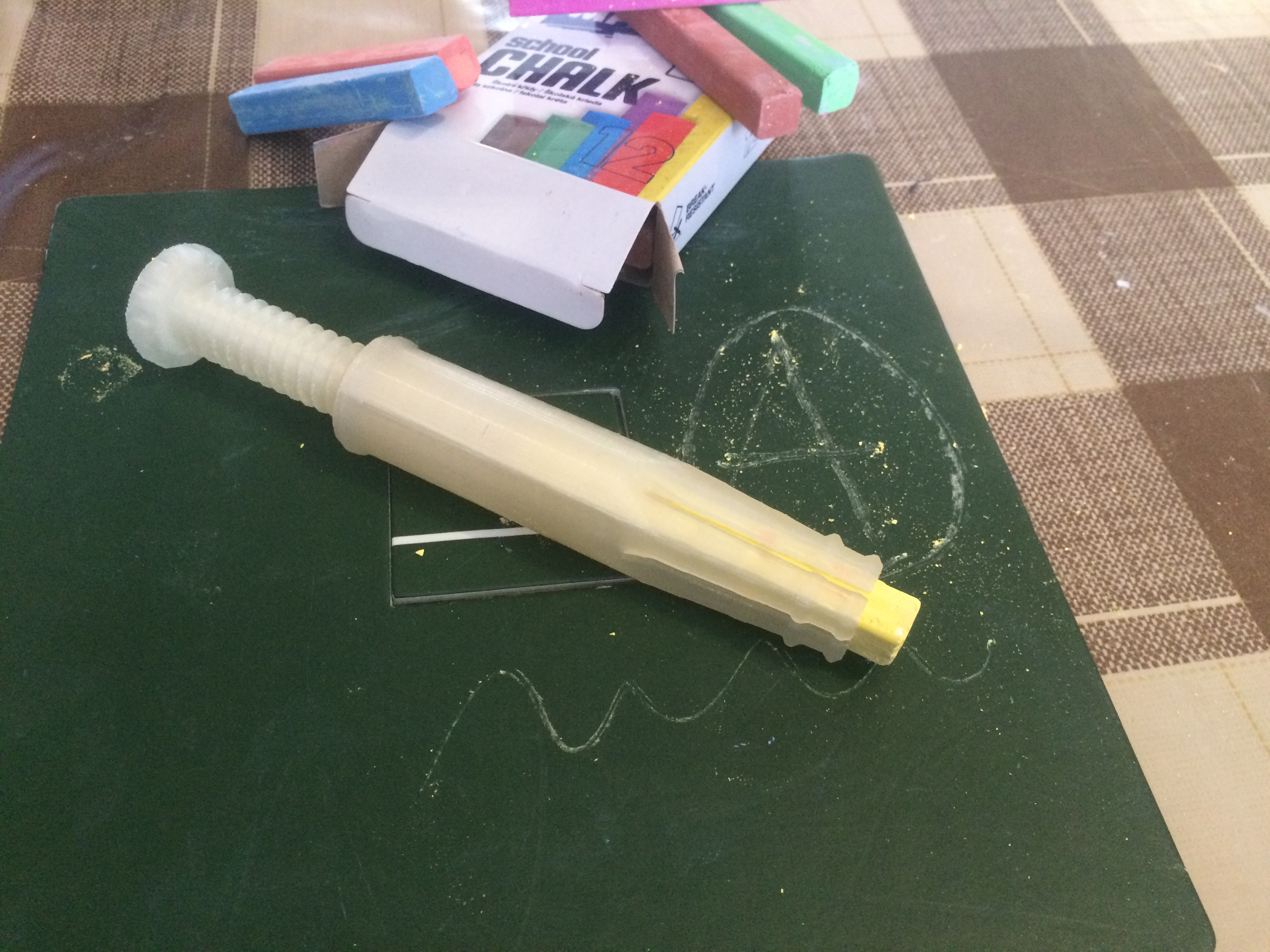 Holder for school chalk by SHR3D.eu | Download free STL model ...