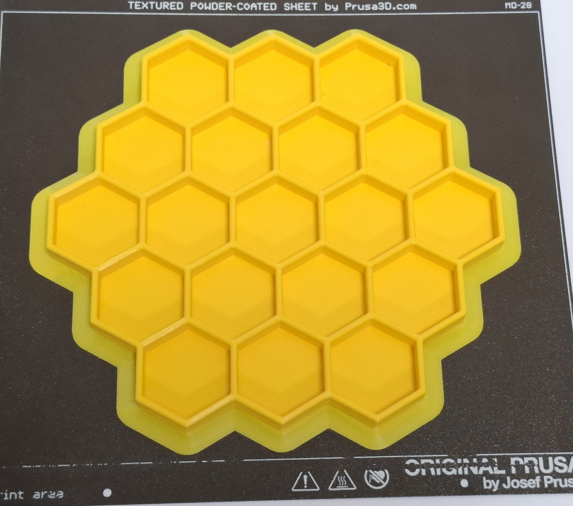 Honeycomb sensory play tray by Očko | Download free STL model ...